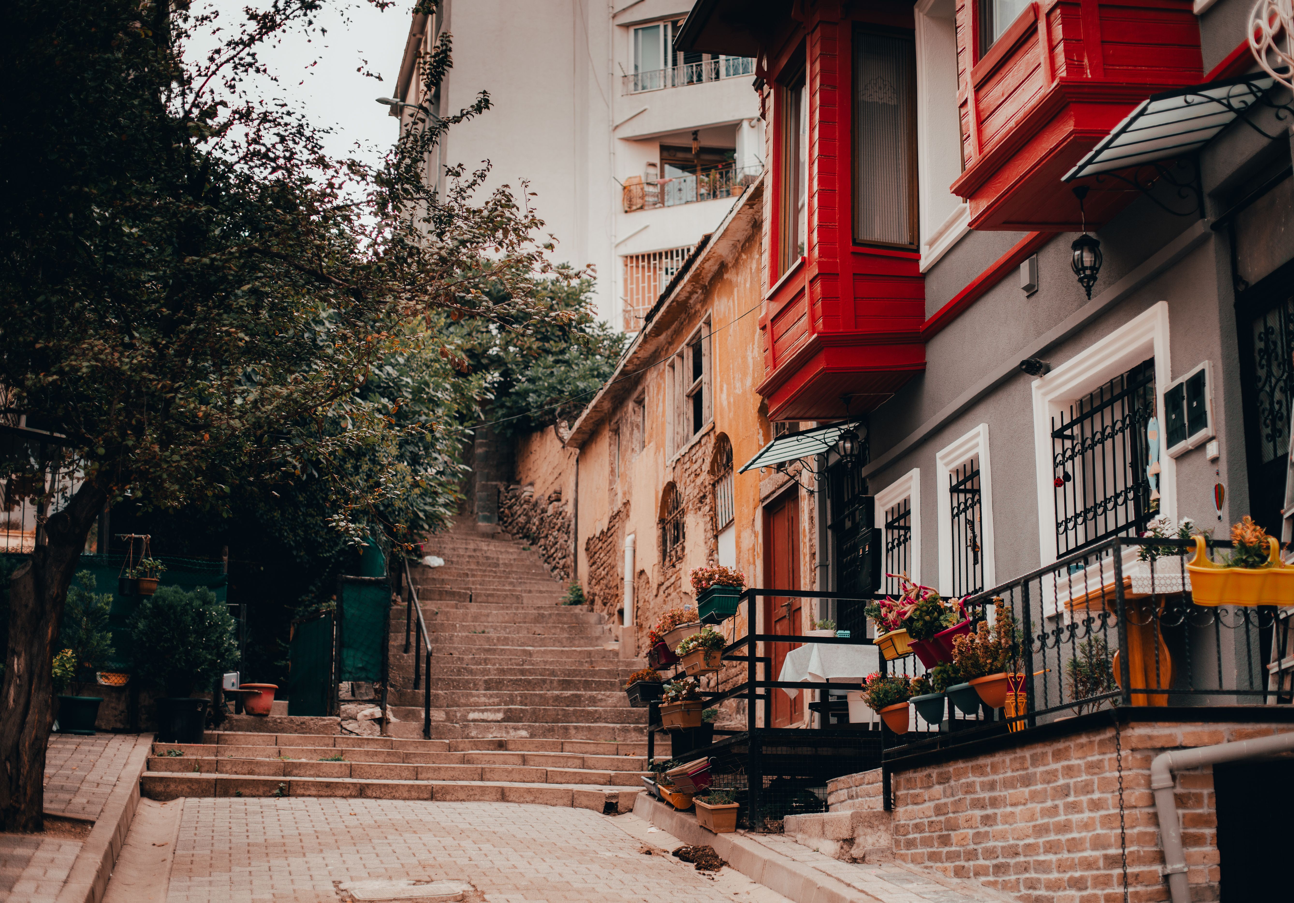 Steps and Buildings on City Street · Free Stock Photo