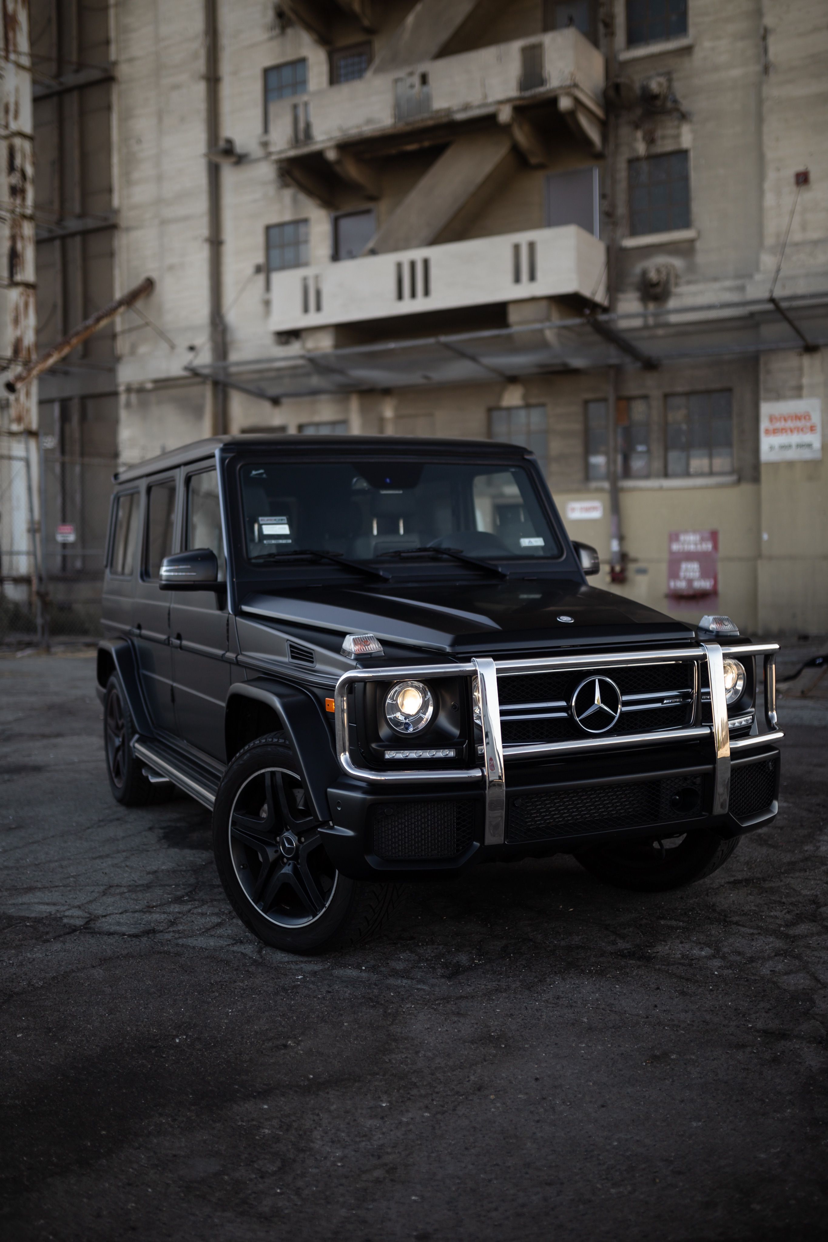 Black Mercedes-Benz Vehicle · Free Stock Photo