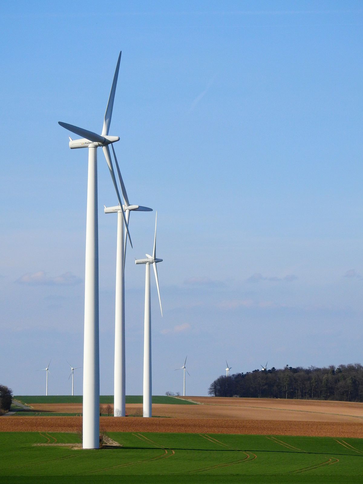 Wind Turbine Photos, Download The BEST Free Wind Turbine Stock Photos ...