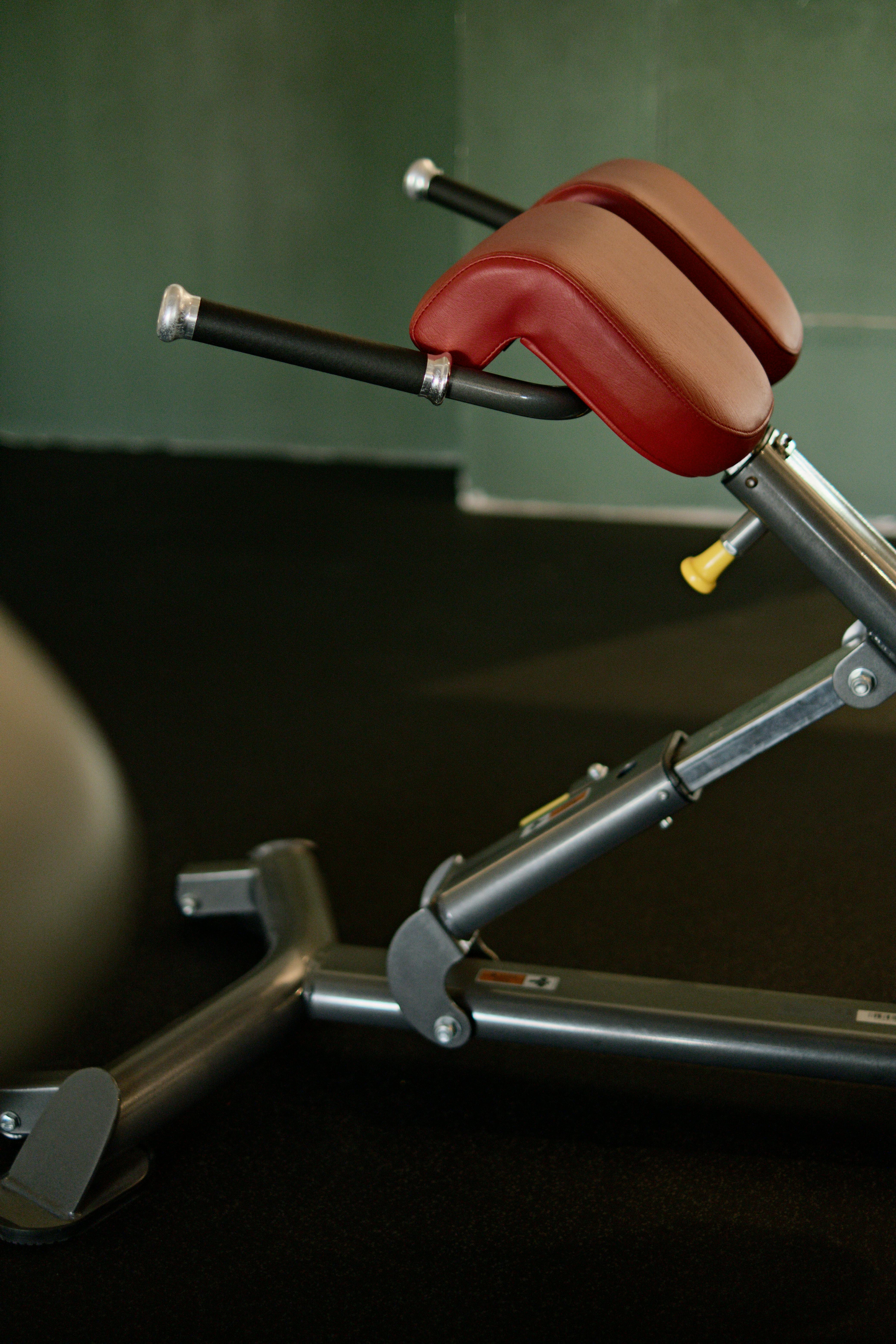 Red and Black Exercise Equipment · Free Stock Photo