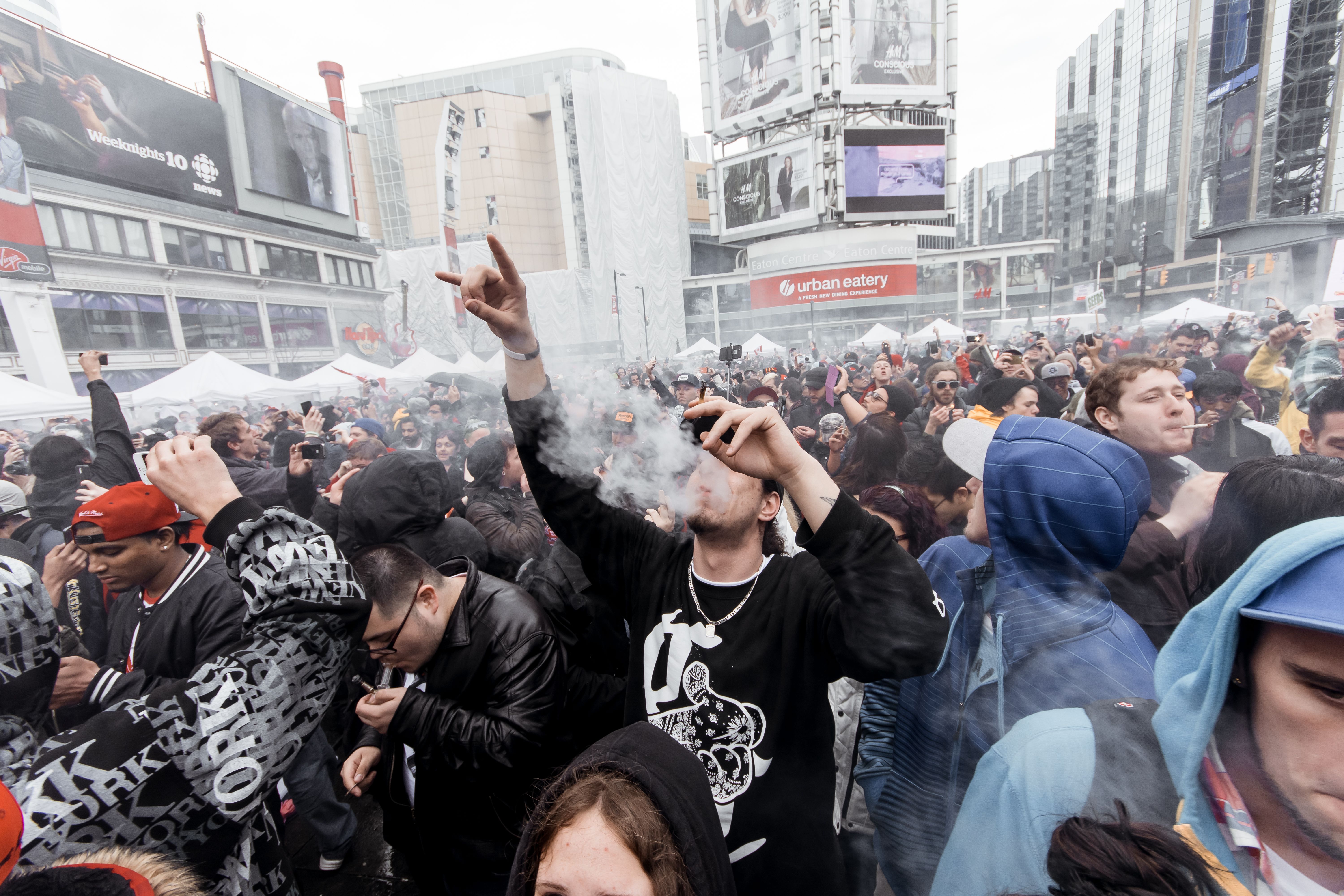 Crowd of people on festival in city · Free Stock Photo