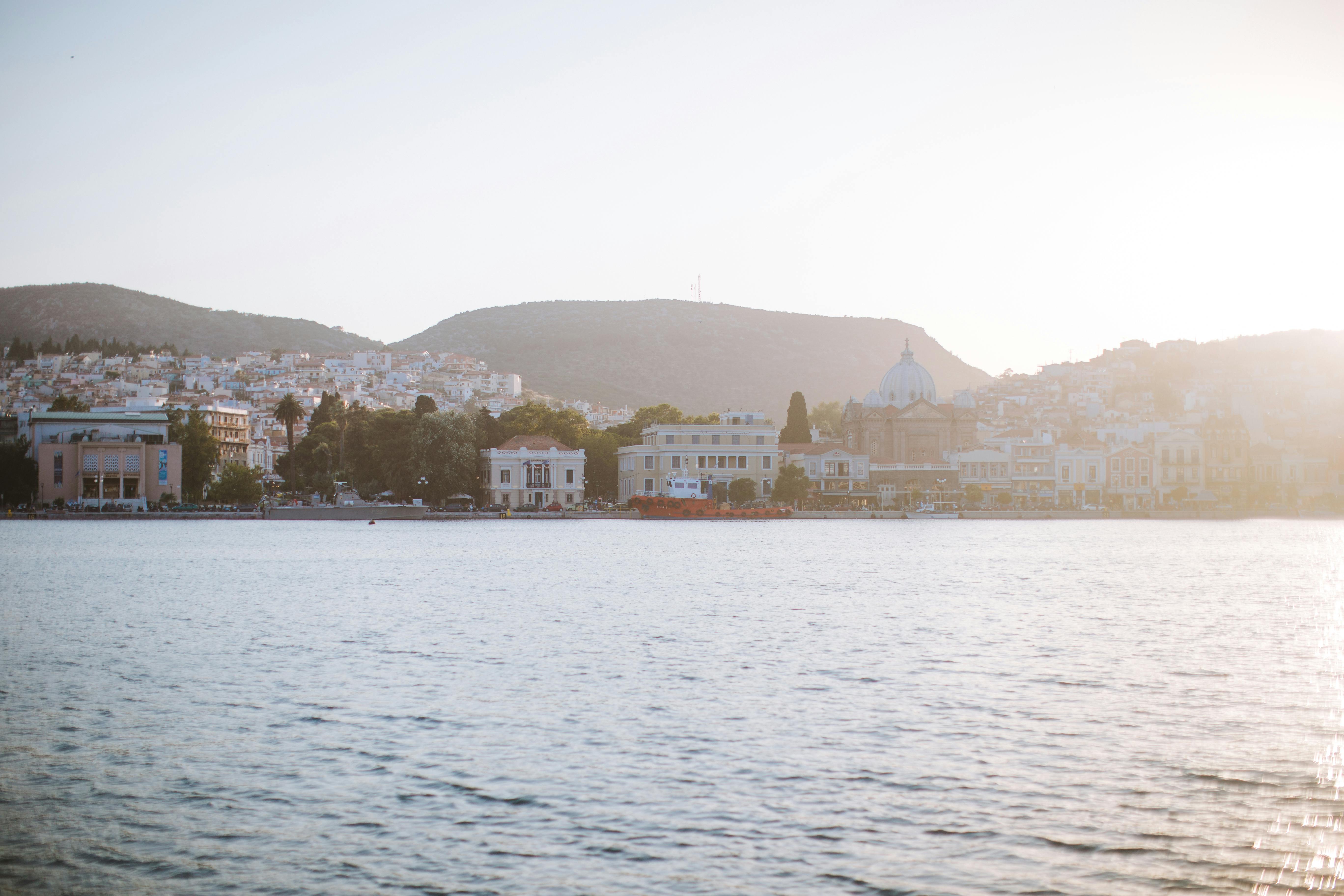 Old City next to the Sea · Free Stock Photo