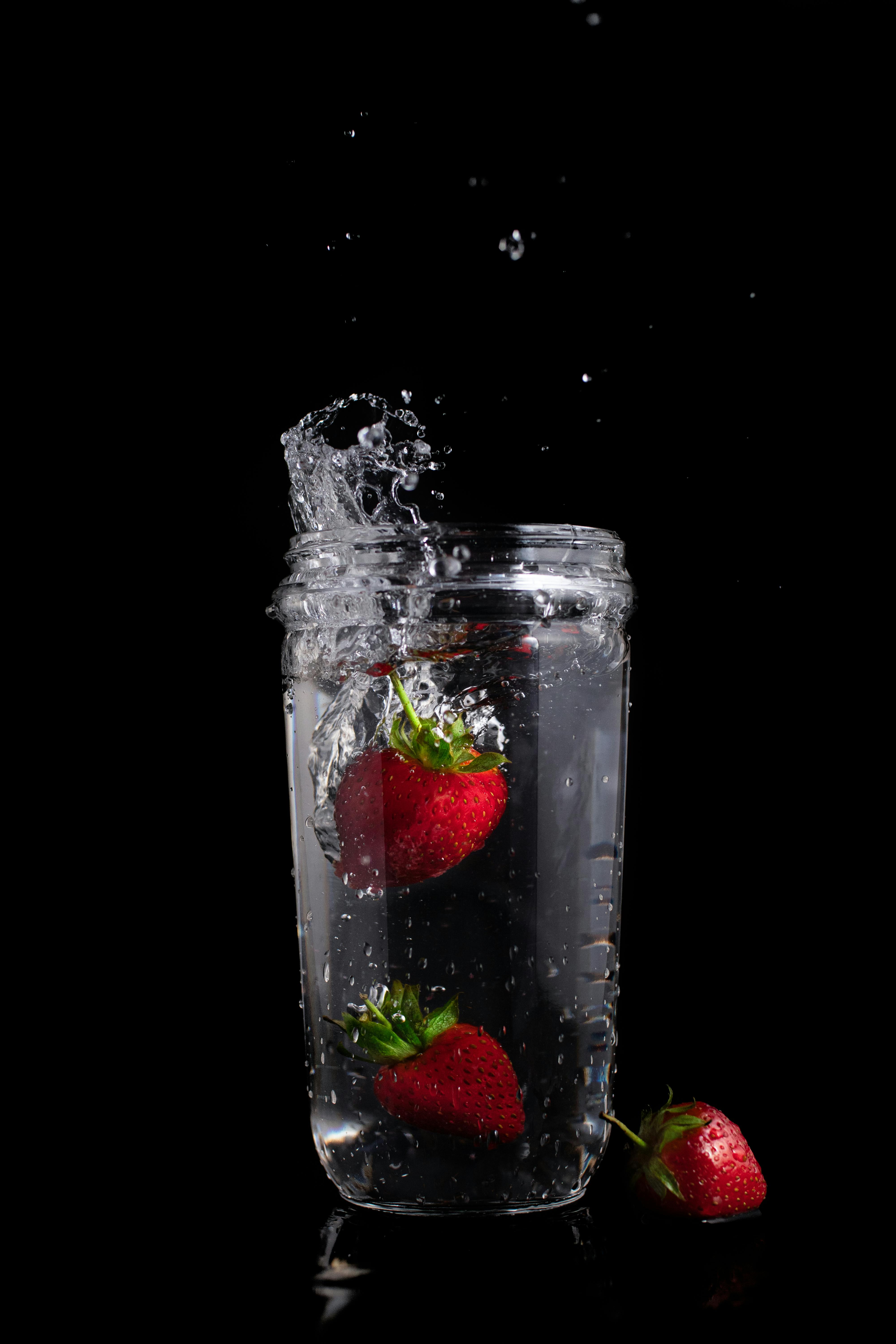 Strawberry In Water Photos, Download The BEST Free Strawberry In Water ...