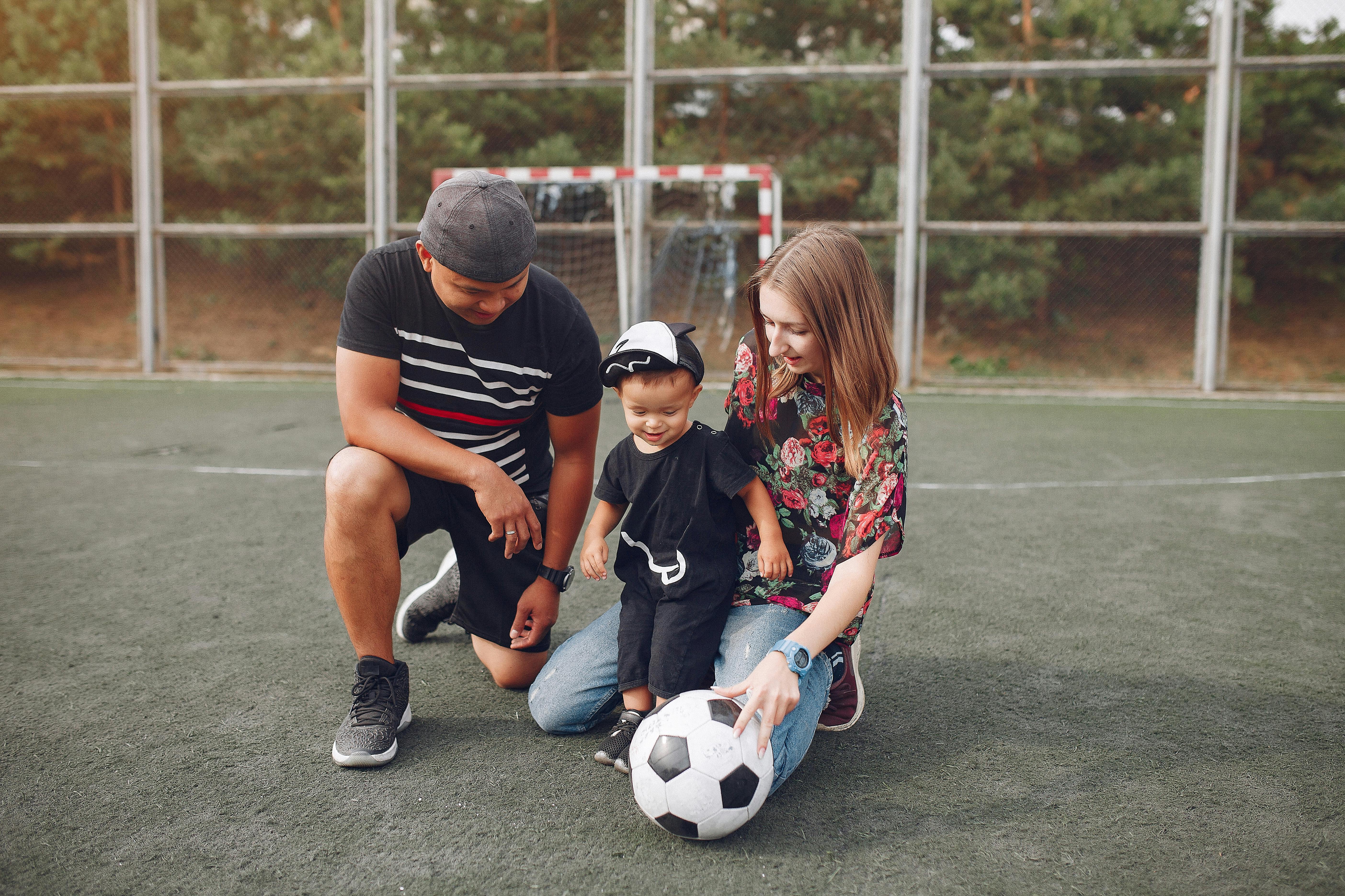 Football Family Photos, Download The BEST Free Football Family Stock ...