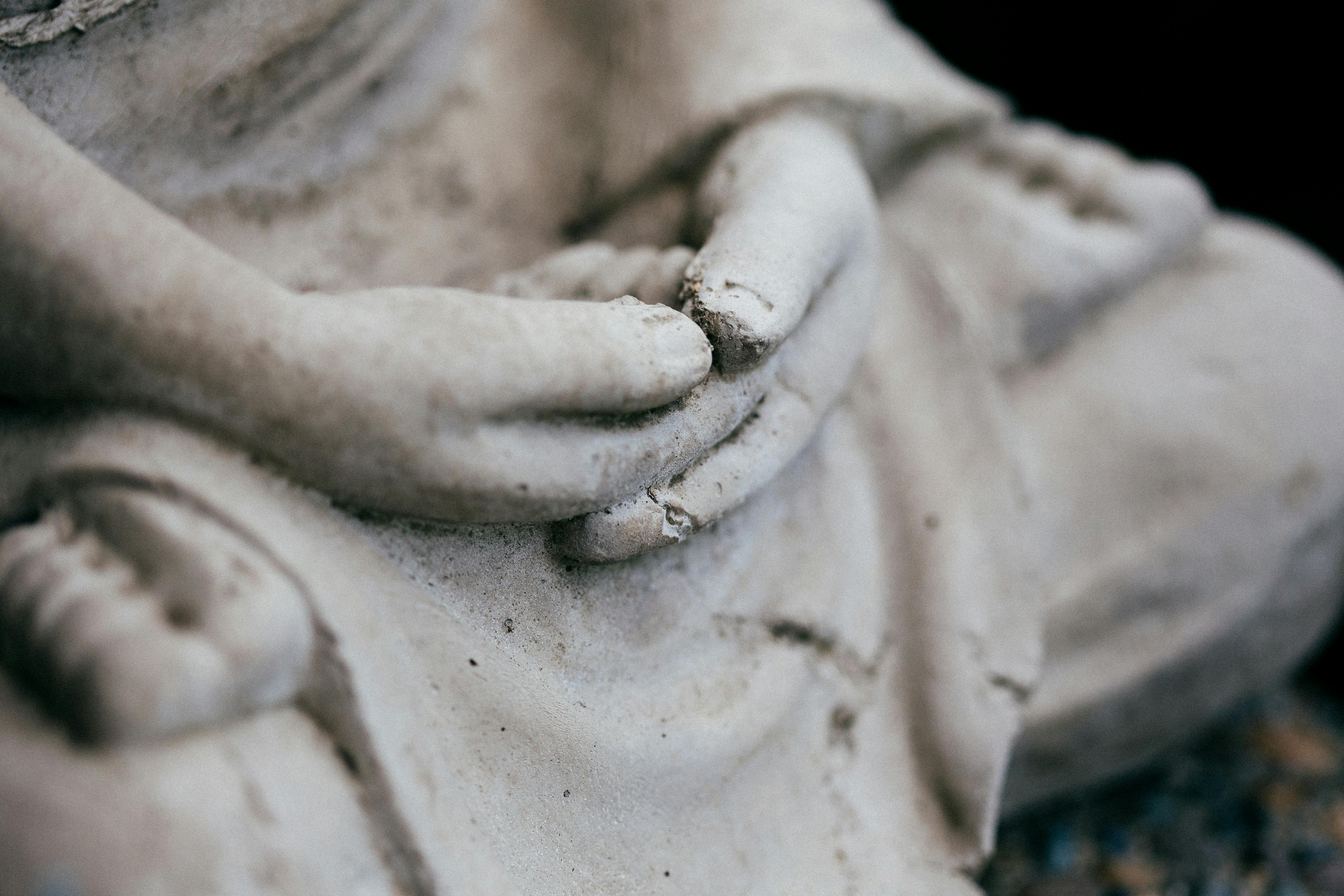 Gray Statue in Close-up Photography · Free Stock Photo