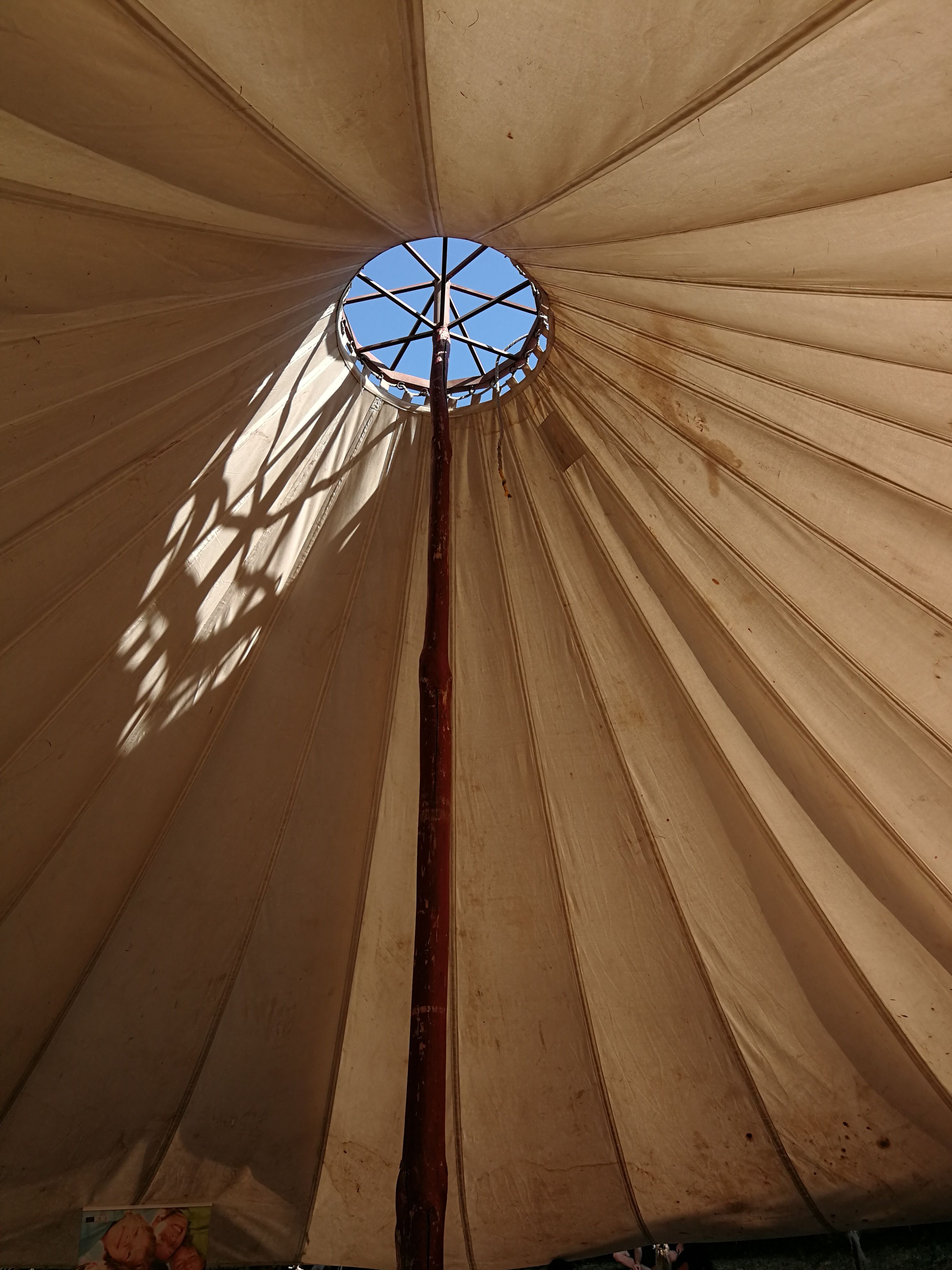 Sunlight through Hole in Tent · Free Stock Photo