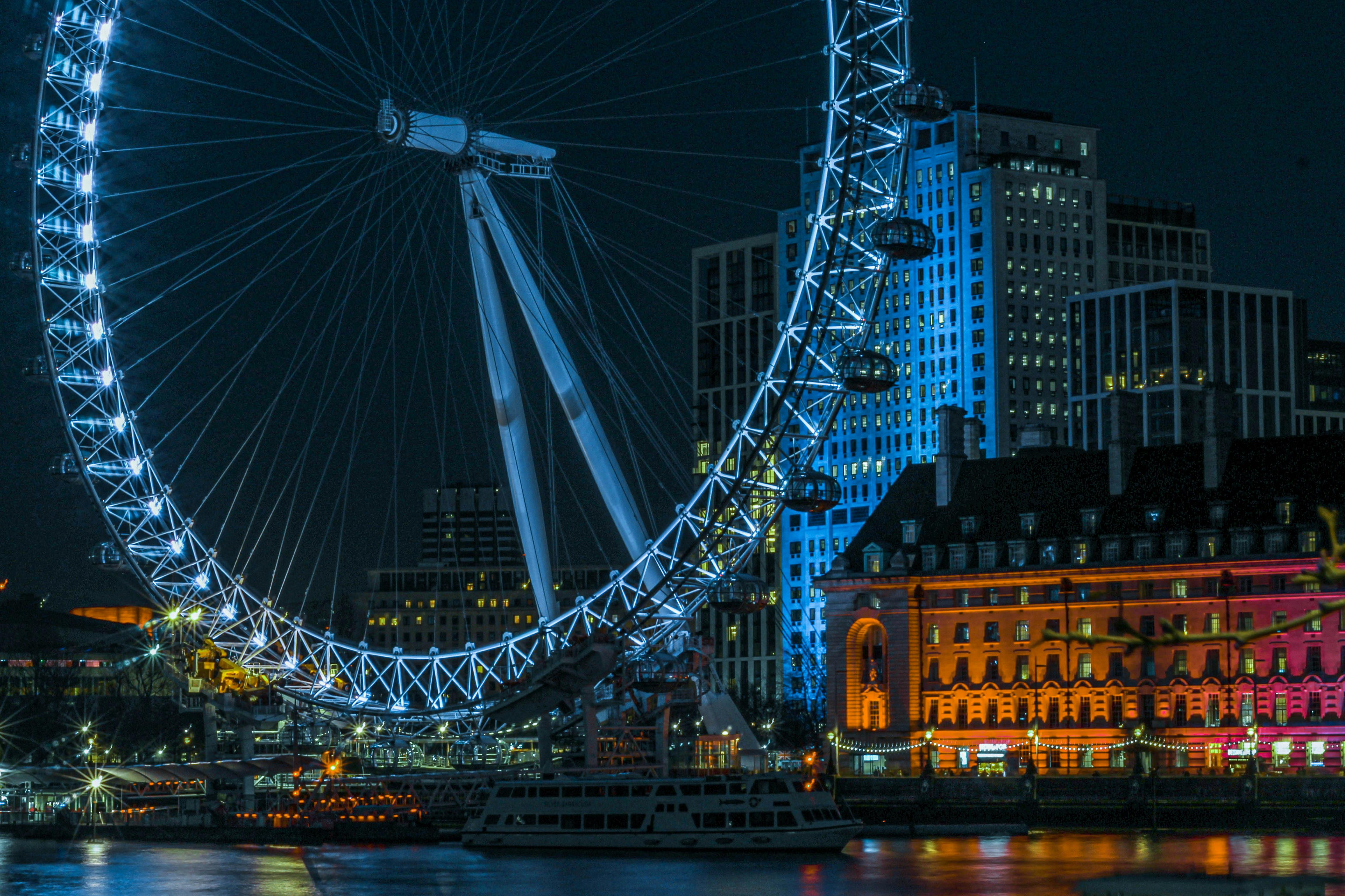 Giant Buildings Photos, Download The BEST Free Giant Buildings Stock ...