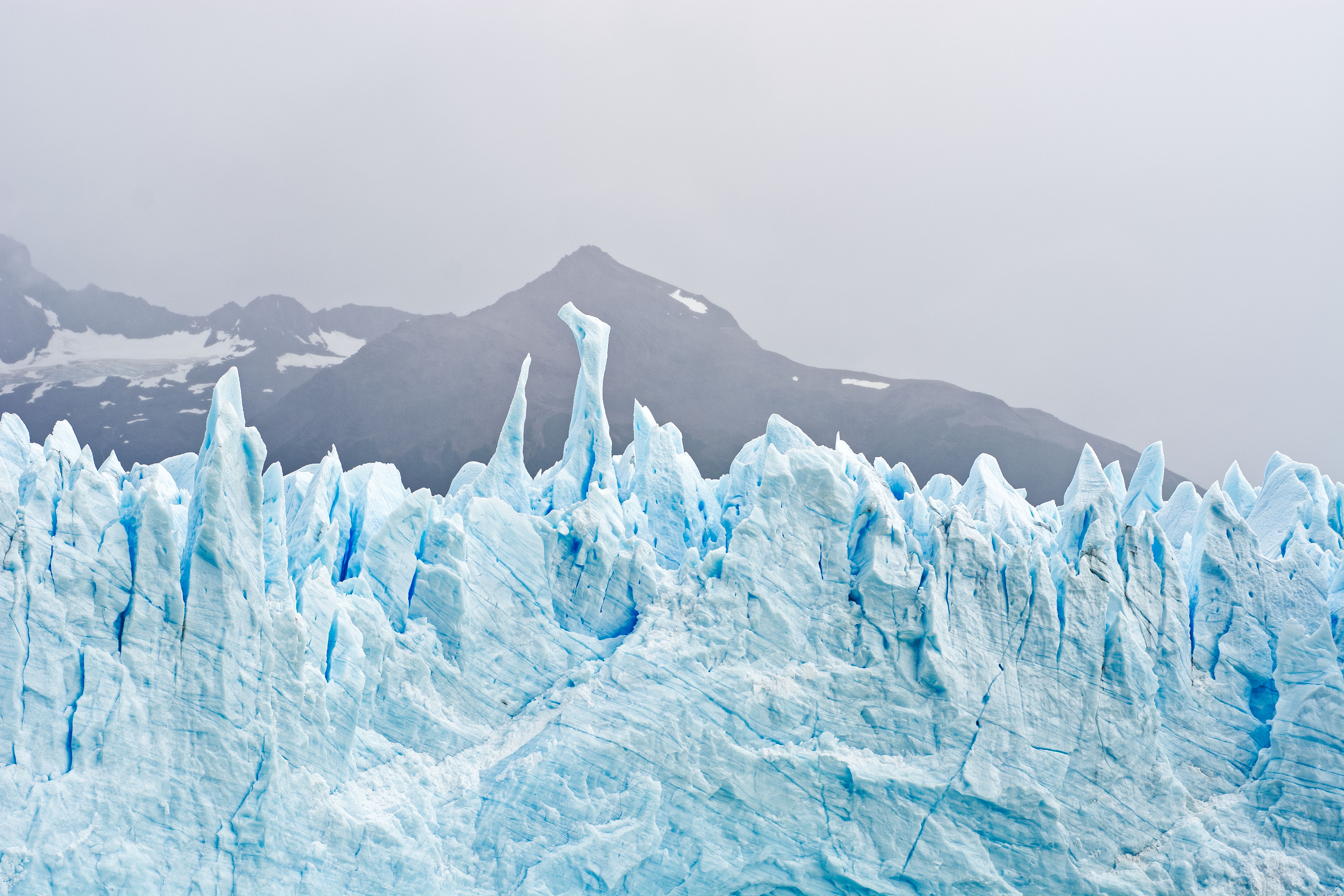 Amazing view of glacier and mountains · Free Stock Photo
