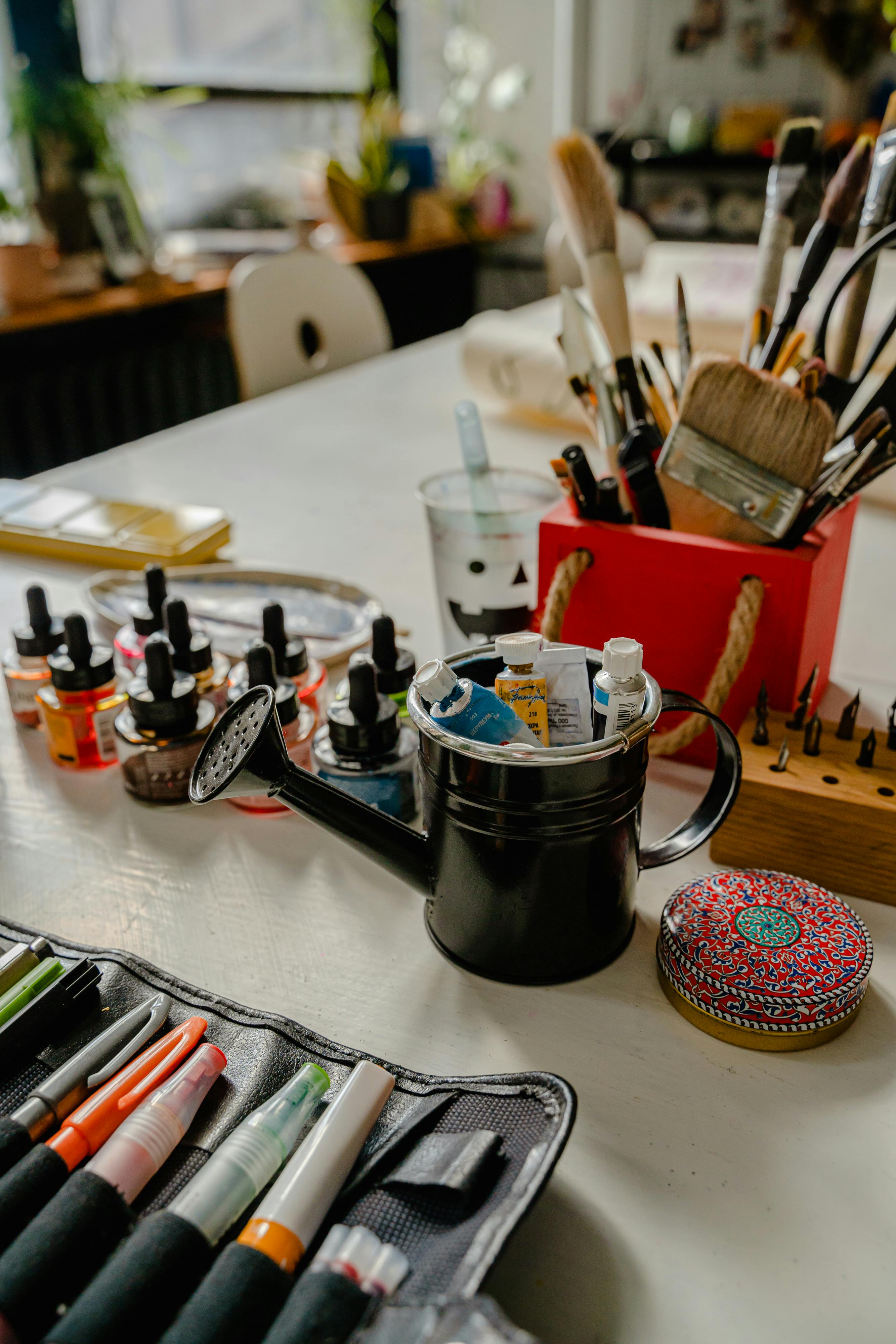 Feather Ink Pen Photos, Download The BEST Free Feather Ink Pen Stock ...