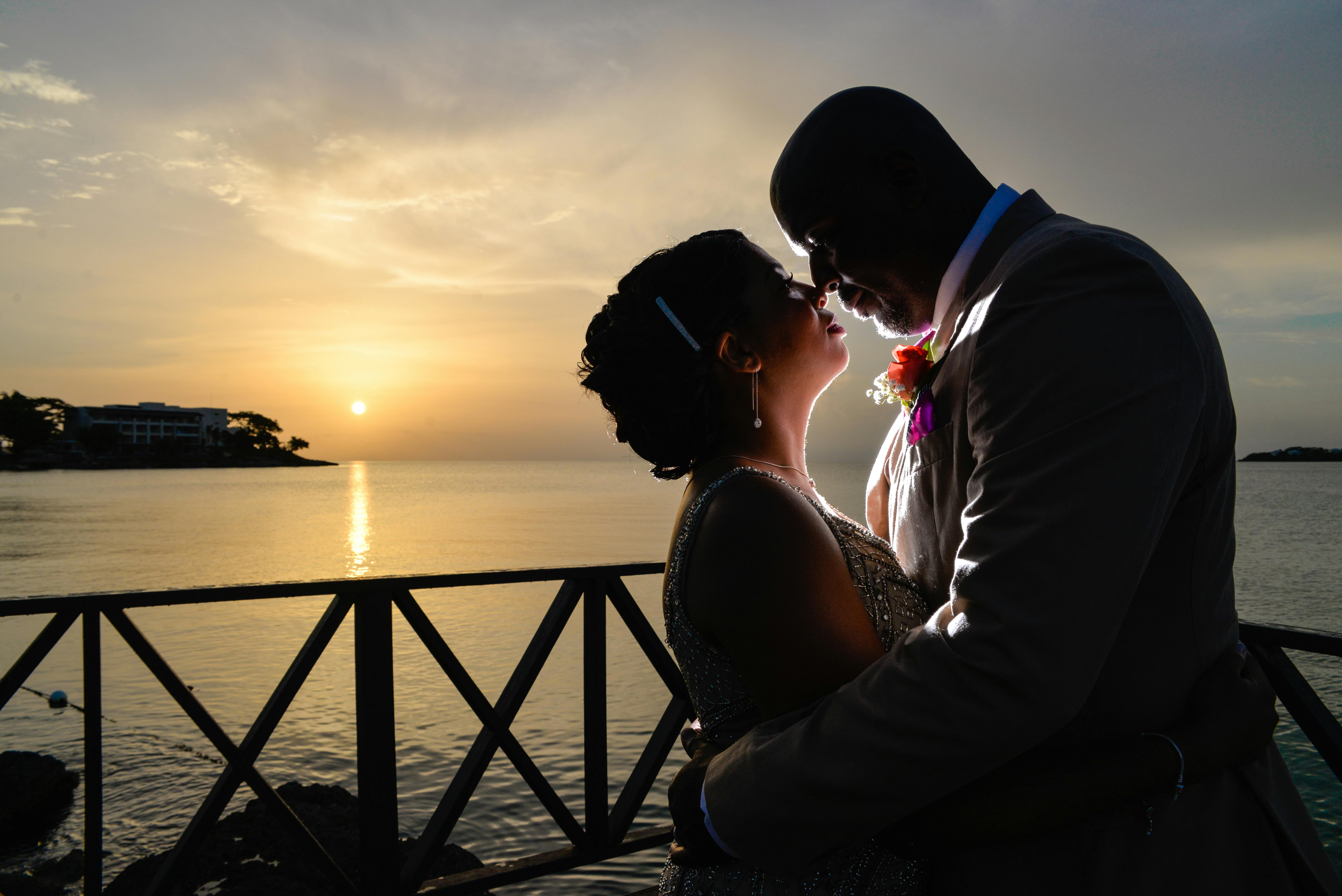 A Newly Wed Couple in the Beach · Free Stock Photo