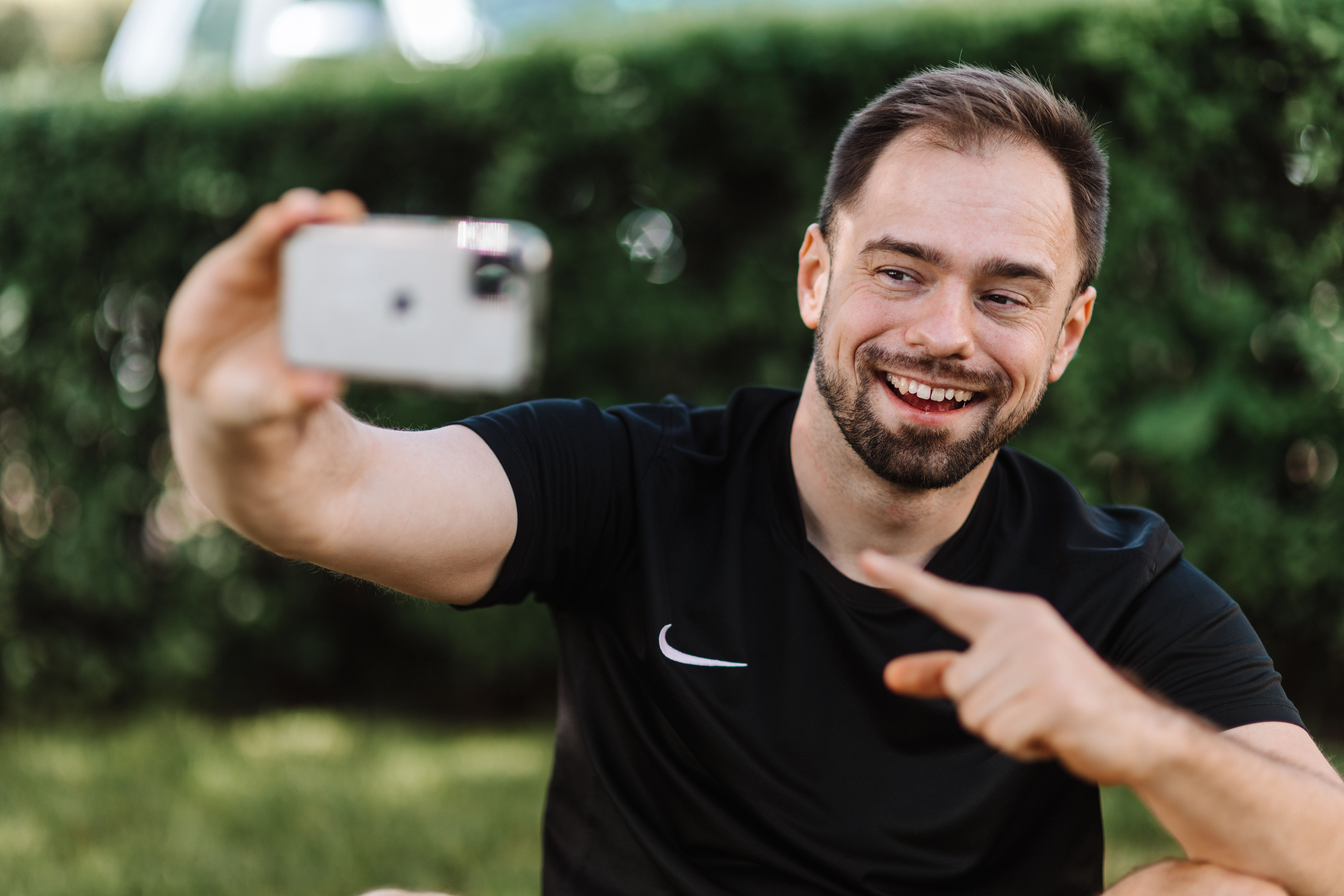 A Man Taking A Selfie Photos, Download The BEST Free A Man Taking A ...