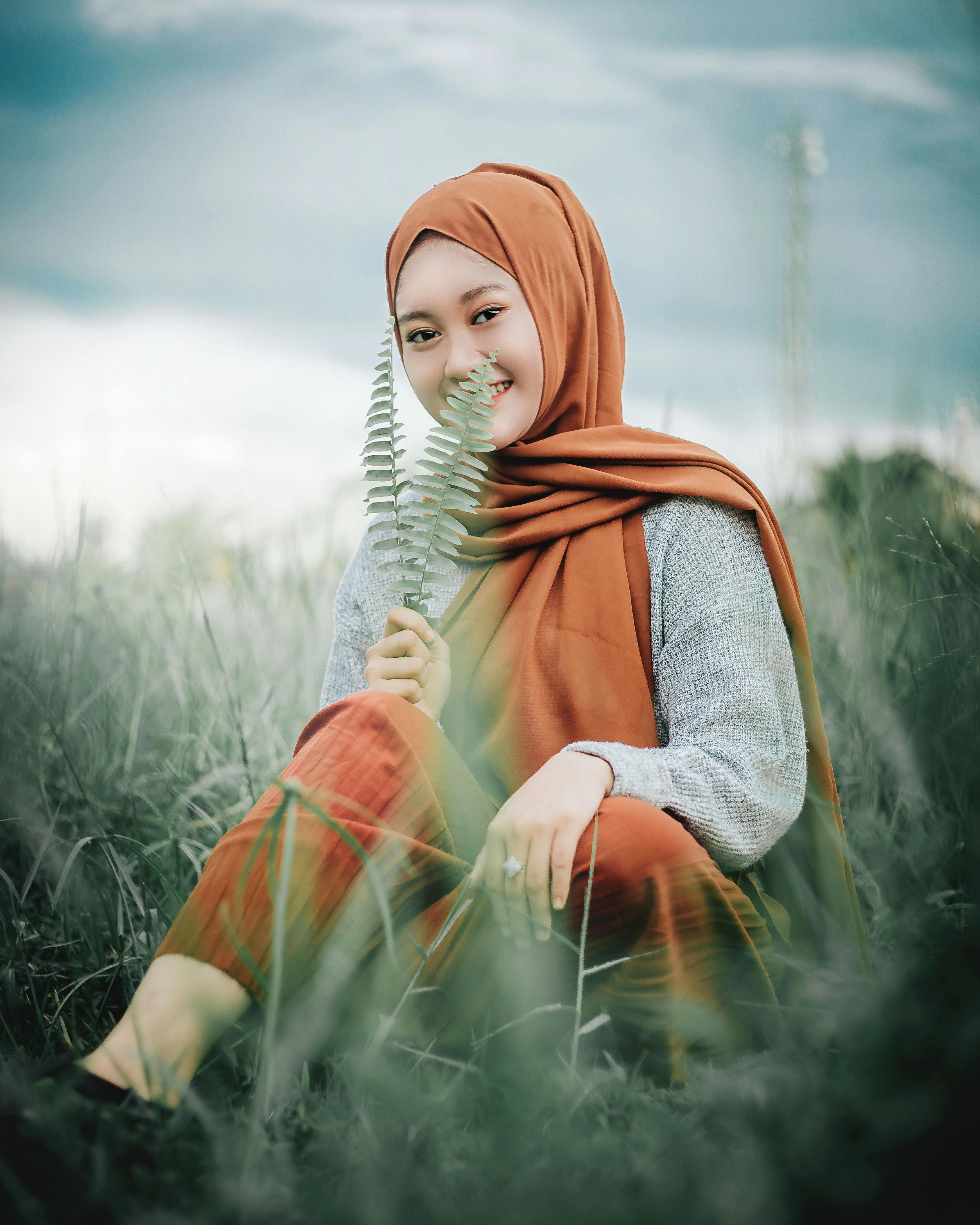Hijabi With Nature Background For Labtop Photos, Download The BEST Free ...