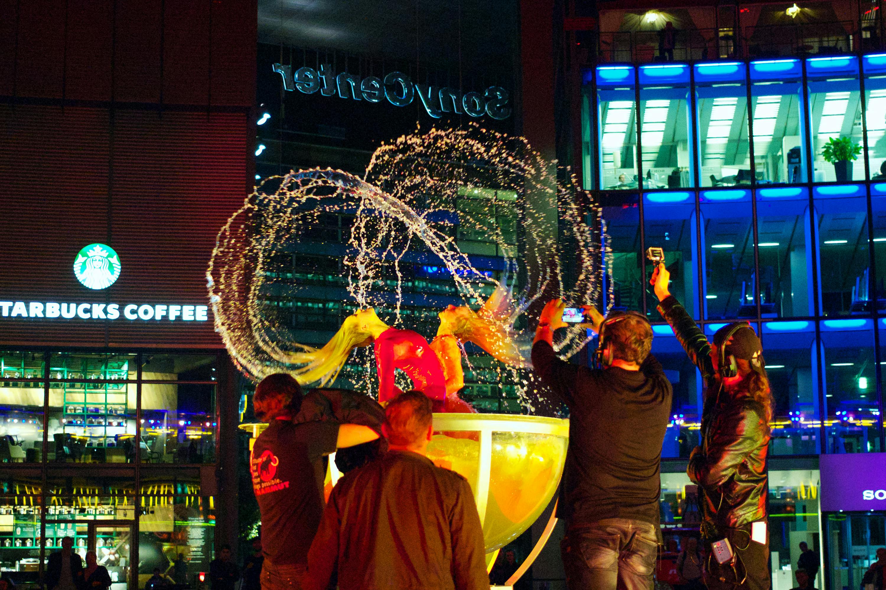 Show Visuals Of People Taking Action Photos, Download The BEST Free ...