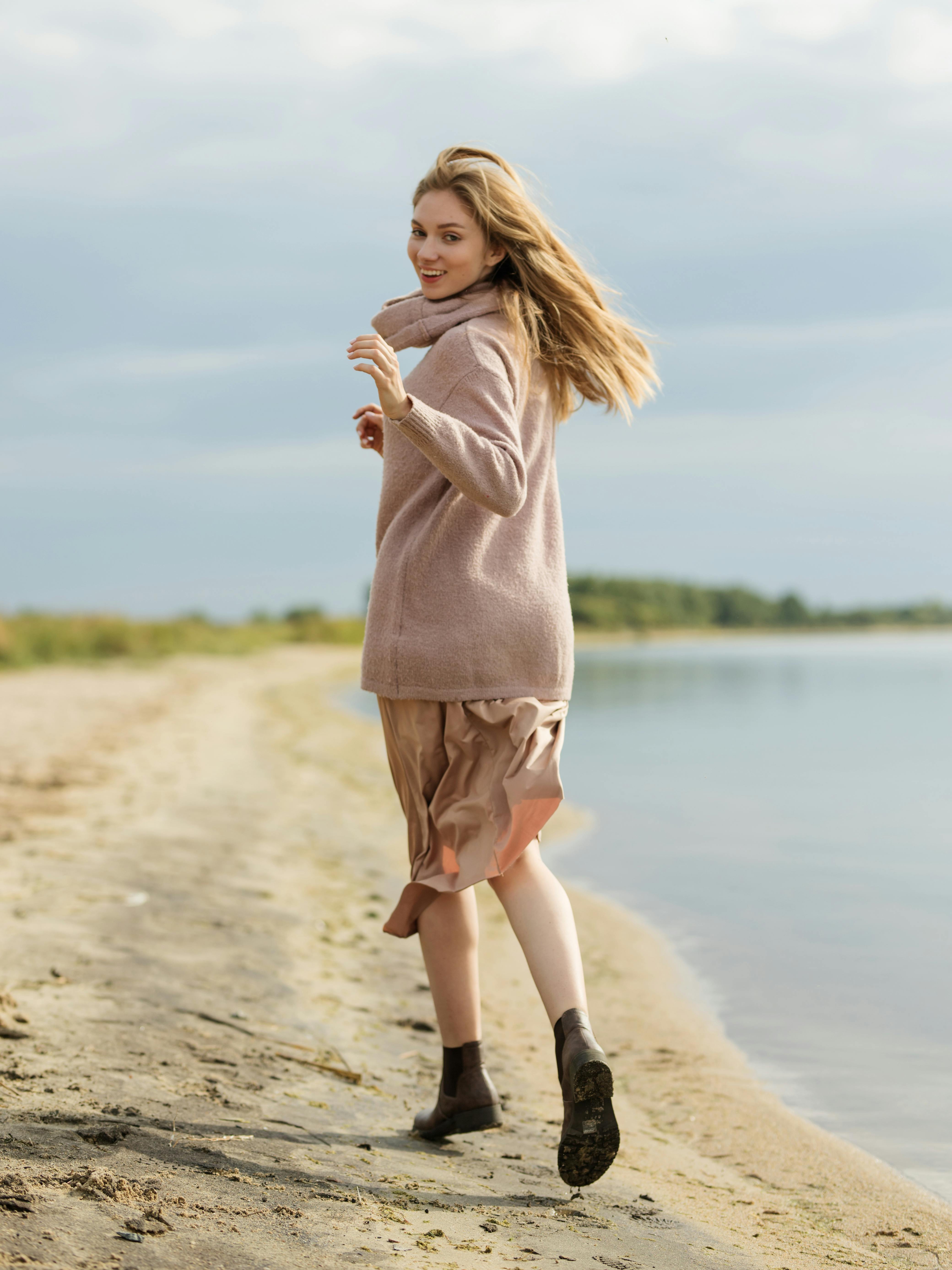 Wind Blowing Skirt Photos, Download The BEST Free Wind Blowing Skirt ...