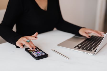 What Does EOD Mean in Business? A Simple Guide to Using It