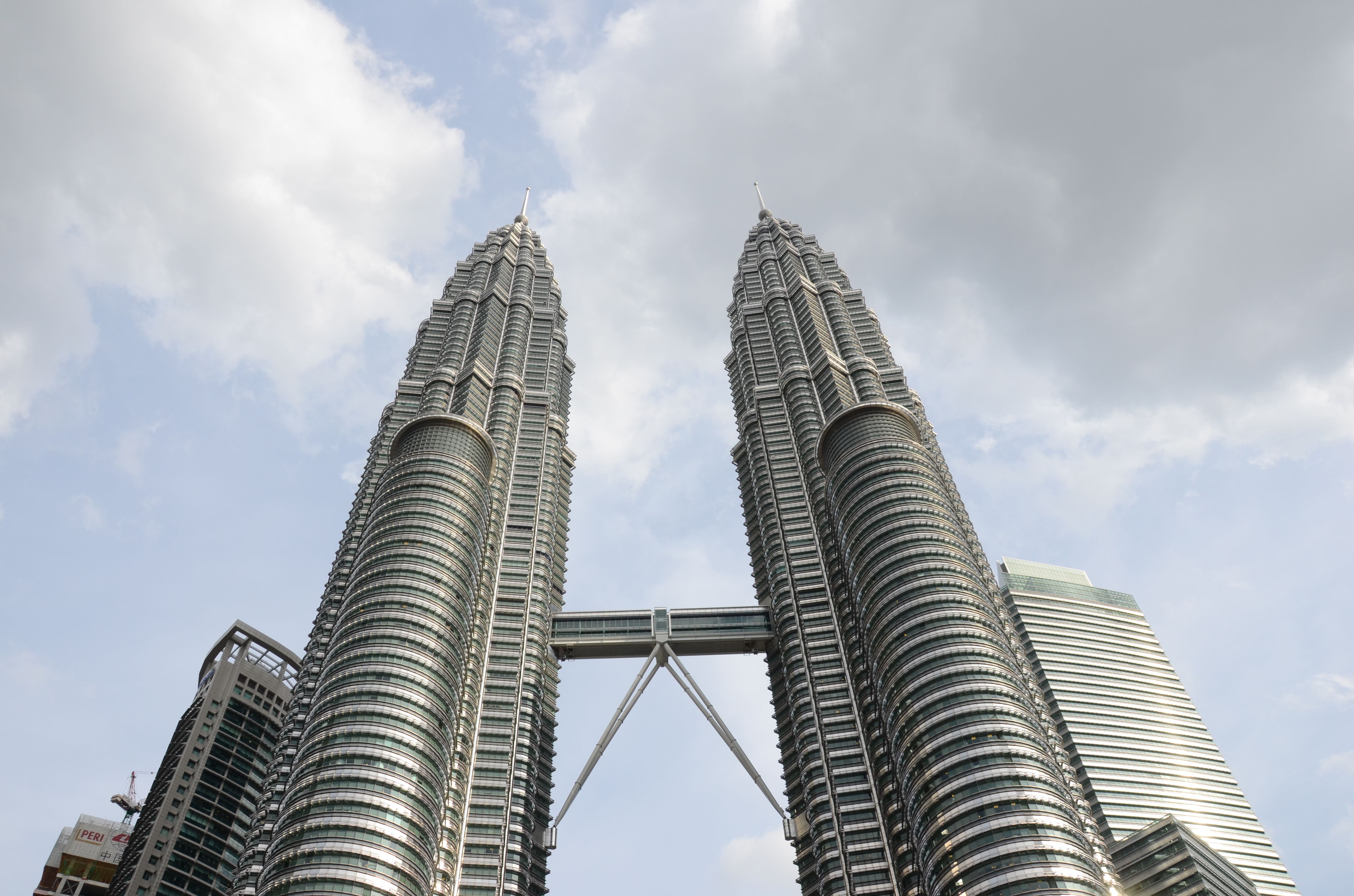 Twin Tower Photos, Download The BEST Free Twin Tower Stock Photos & HD ...