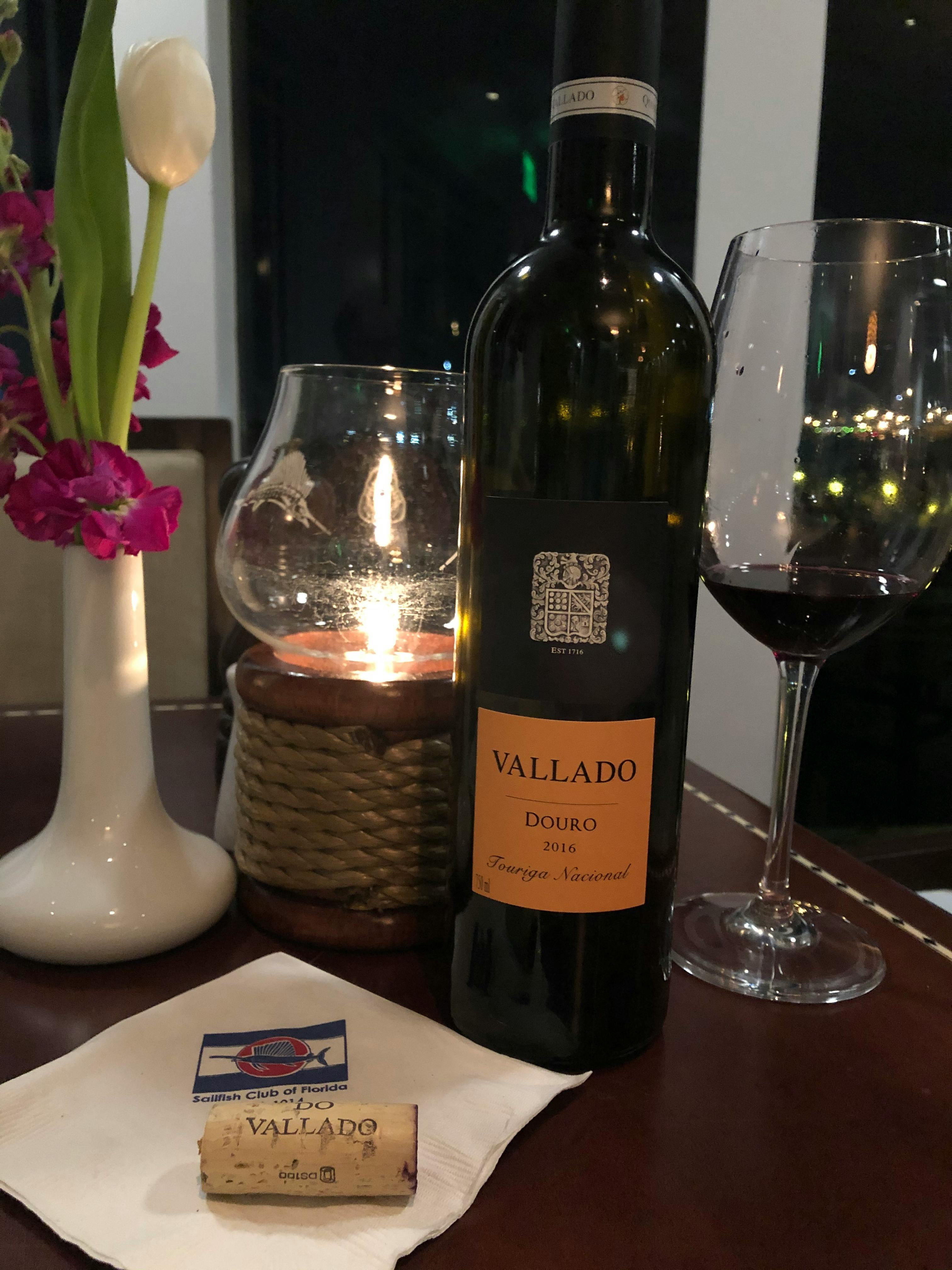 Erica Elliott - 写真