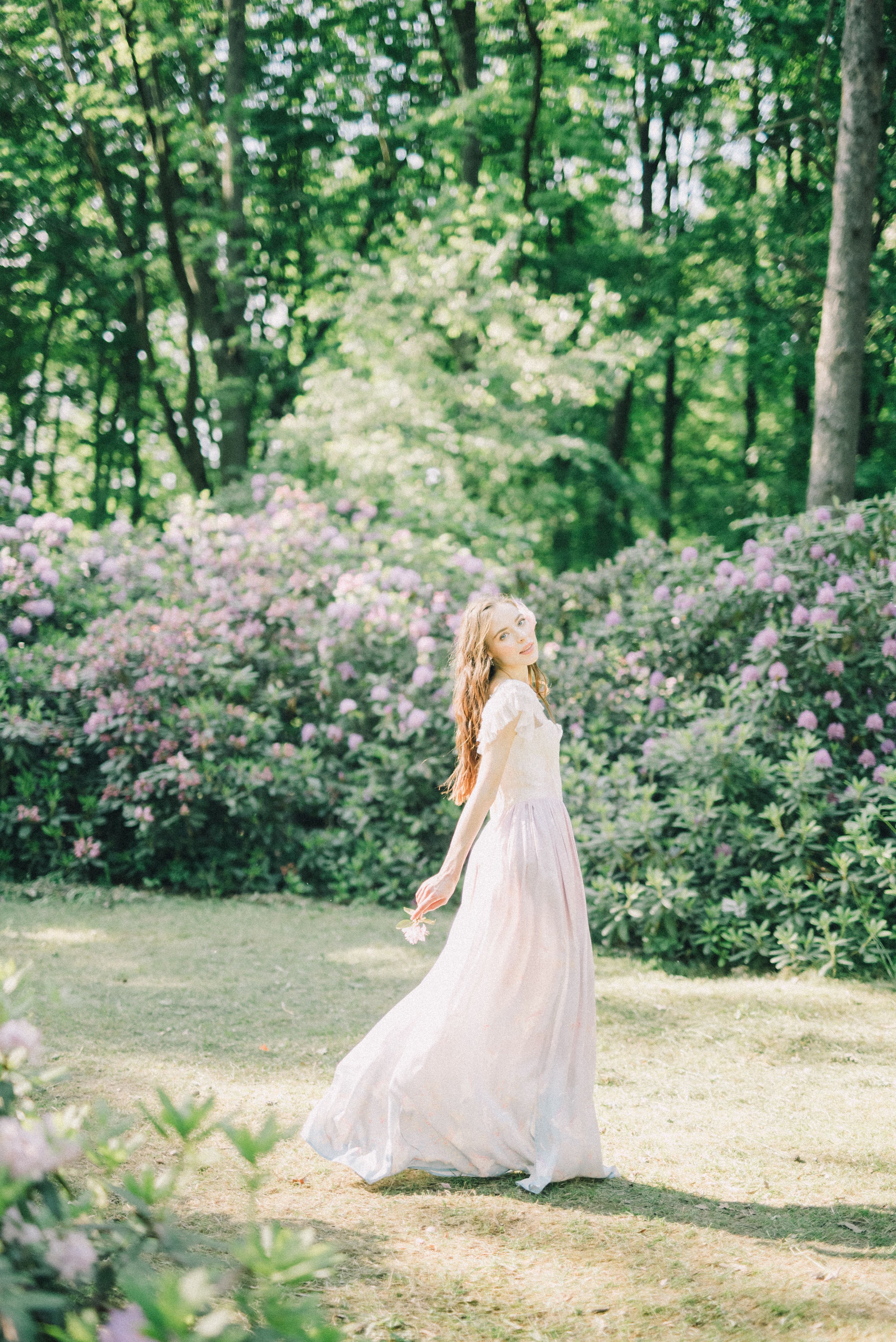 Beautiful Woman Turning Back · Free Stock Photo