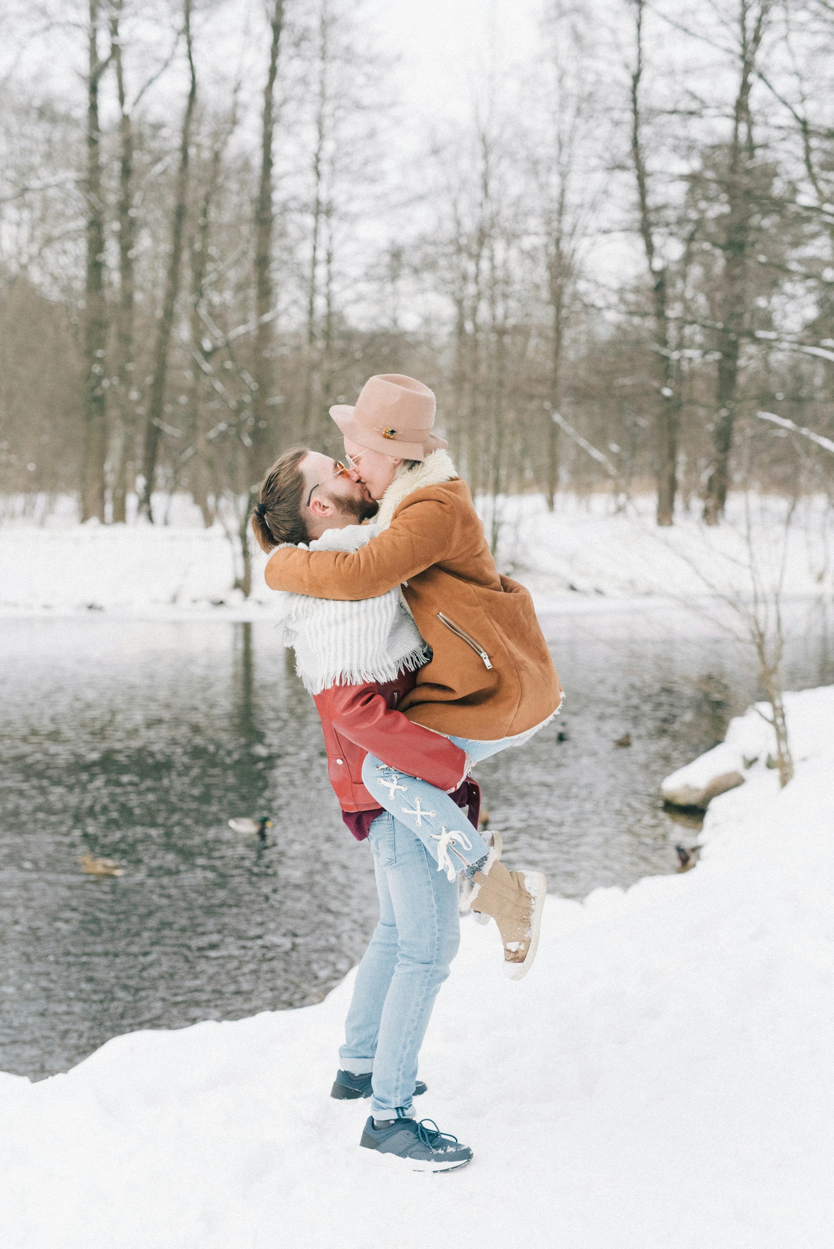 People In A Hot Tub Kissing · Free Stock Photo