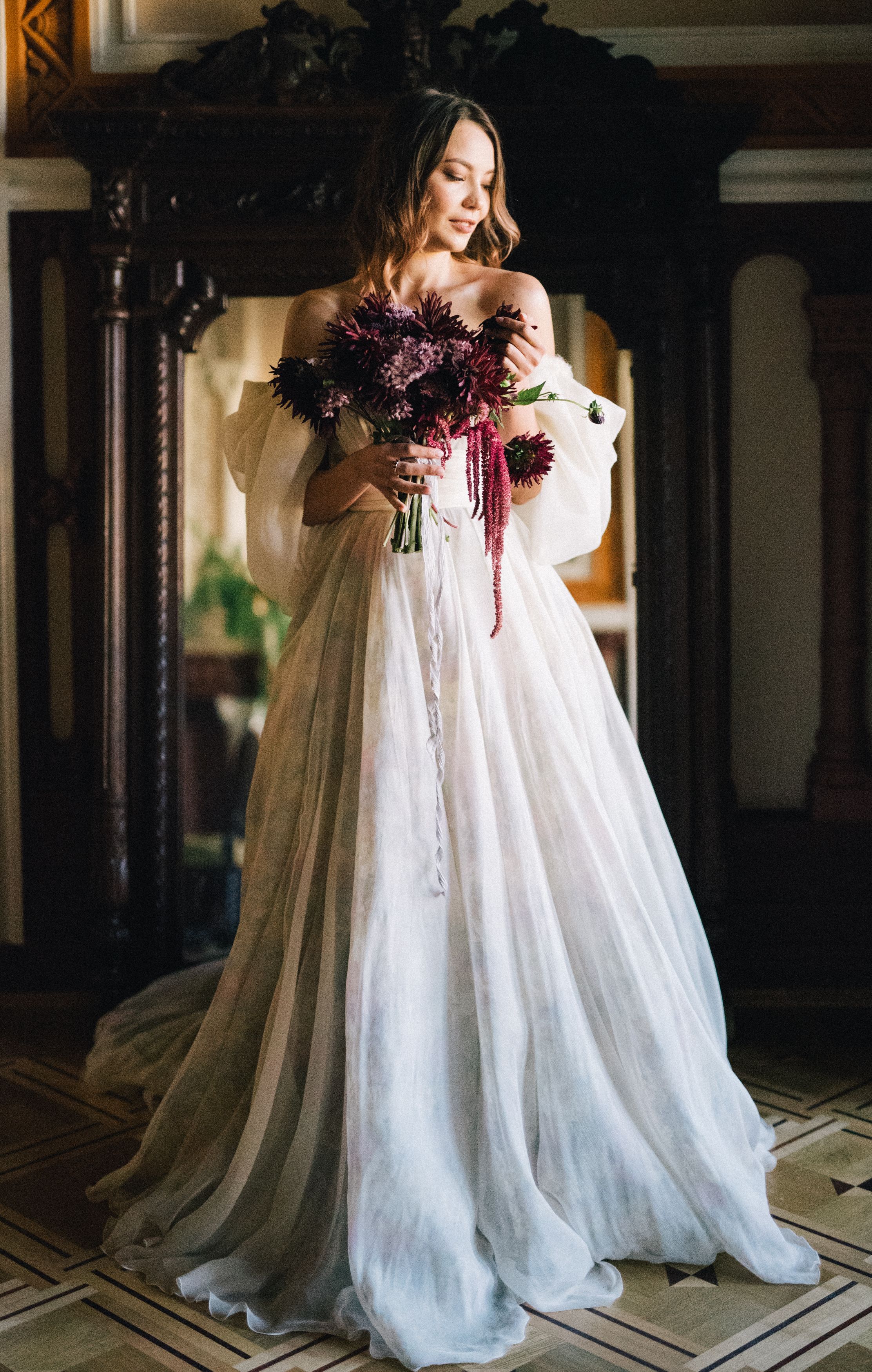 Indian Bride in Back View · Free Stock Photo