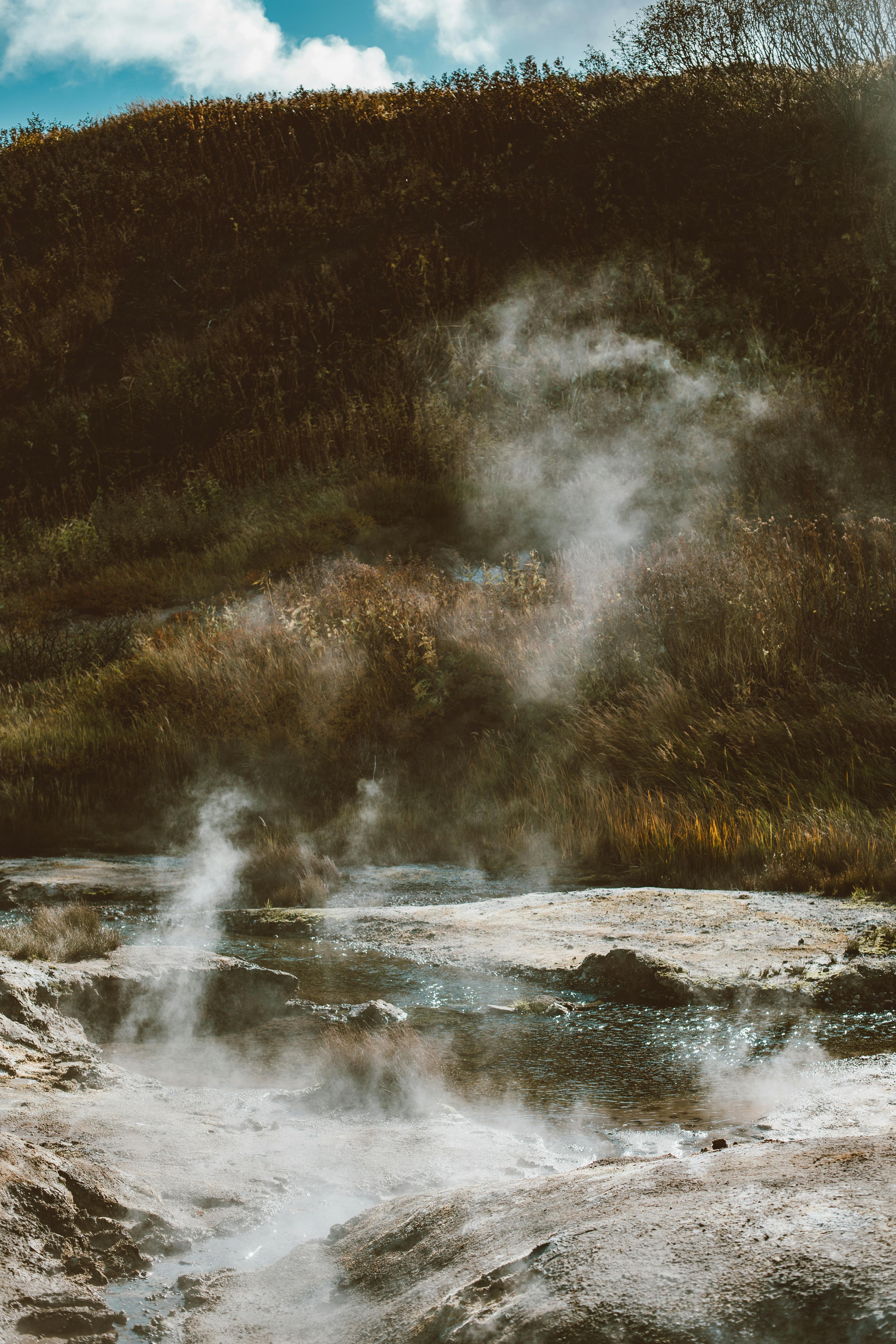 Hot soaring stream in mountain valley · Free Stock Photo