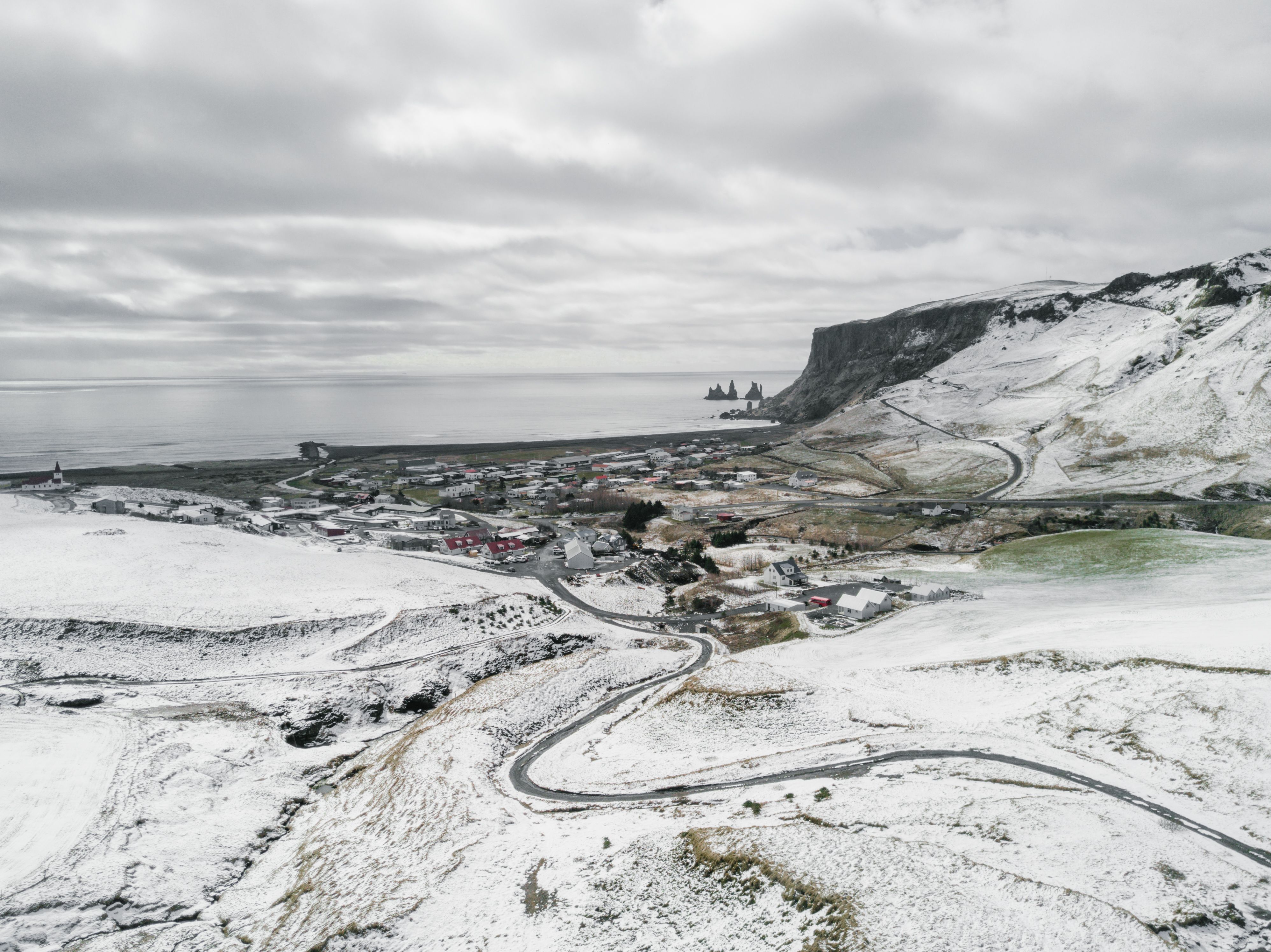 Photo of a City on a Cliff · Free Stock Photo