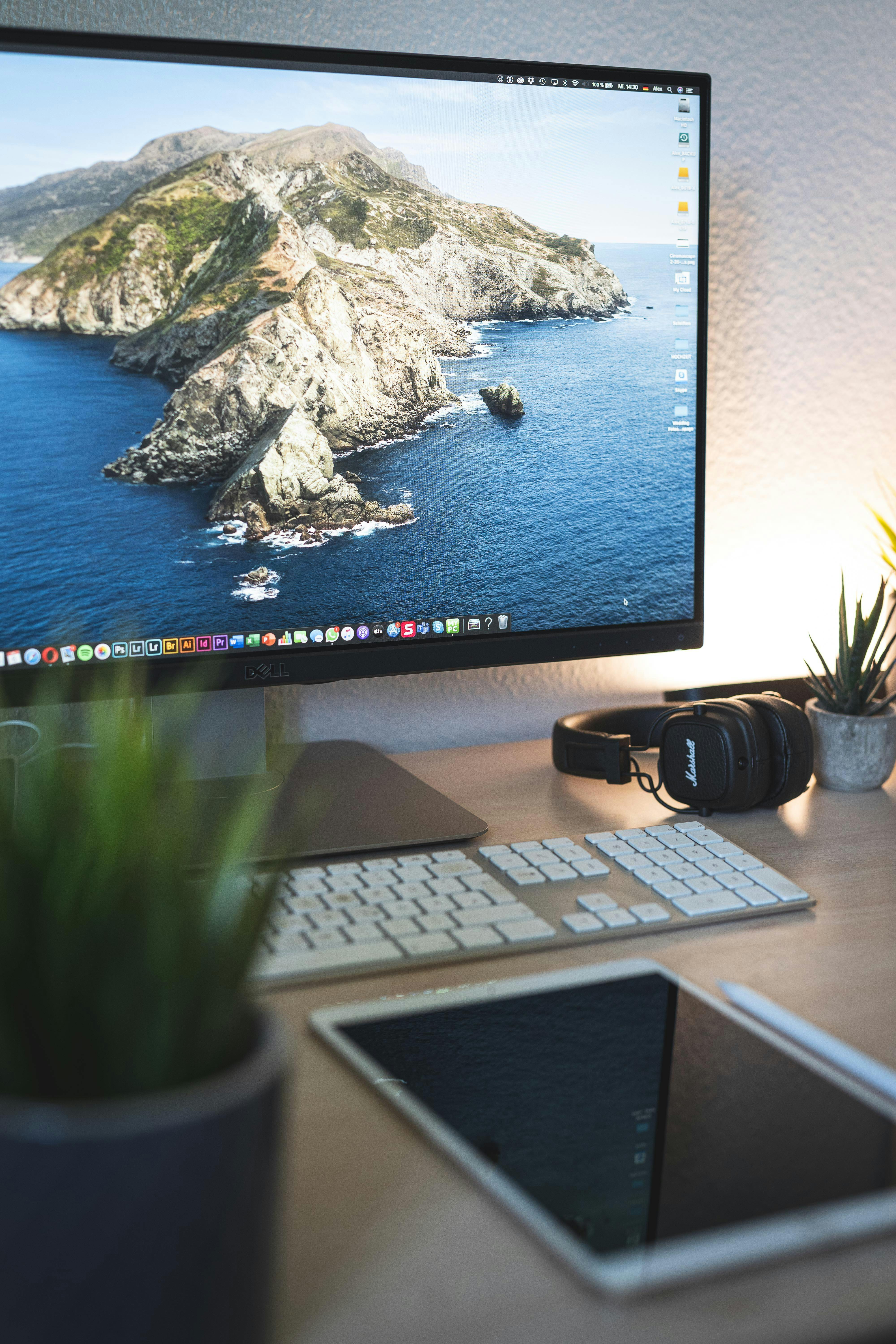 Computer Set Up Photos, Download The BEST Free Computer Set Up Stock ...