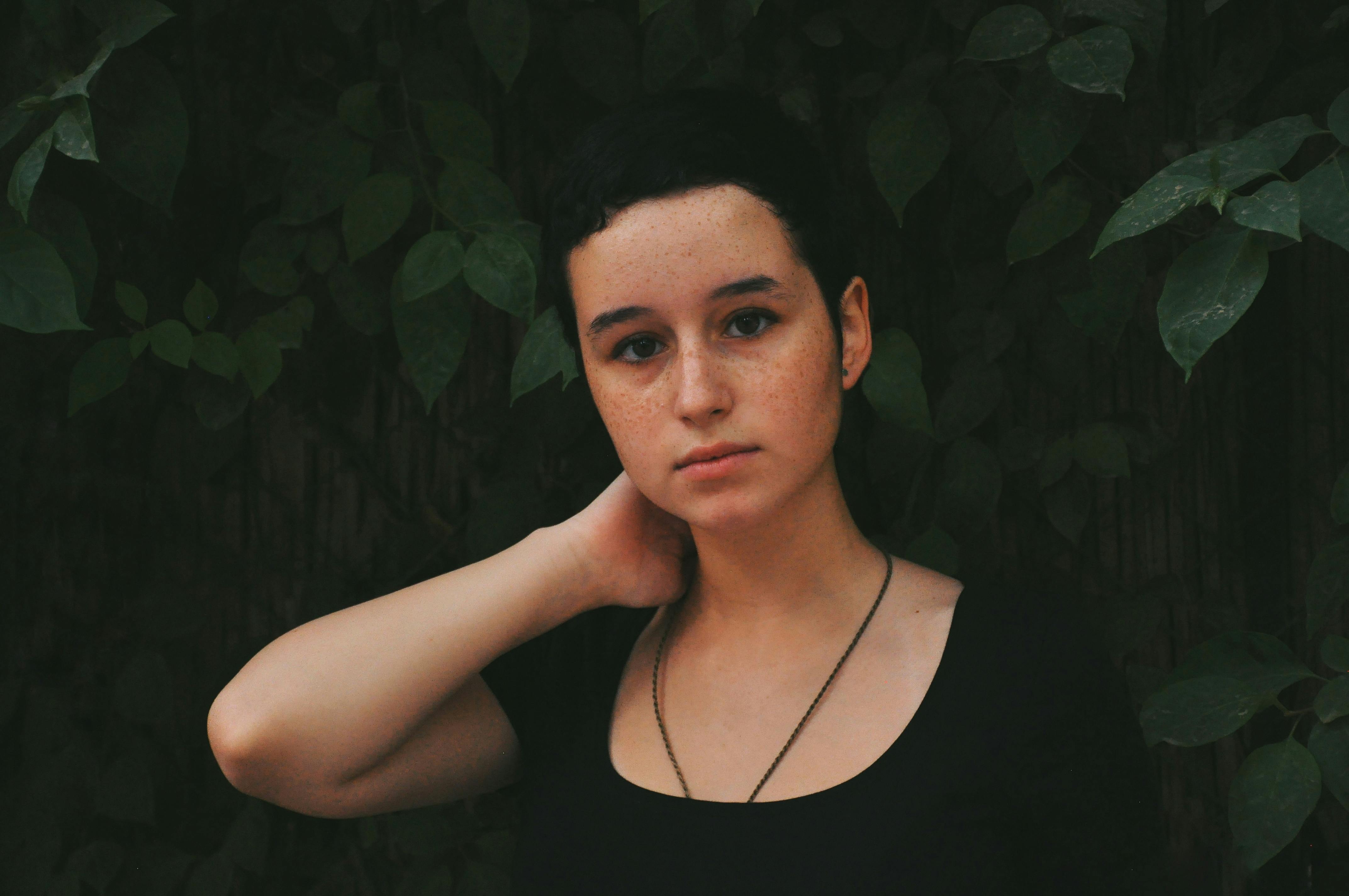 Shadow of woman with crown on head · Free Stock Photo