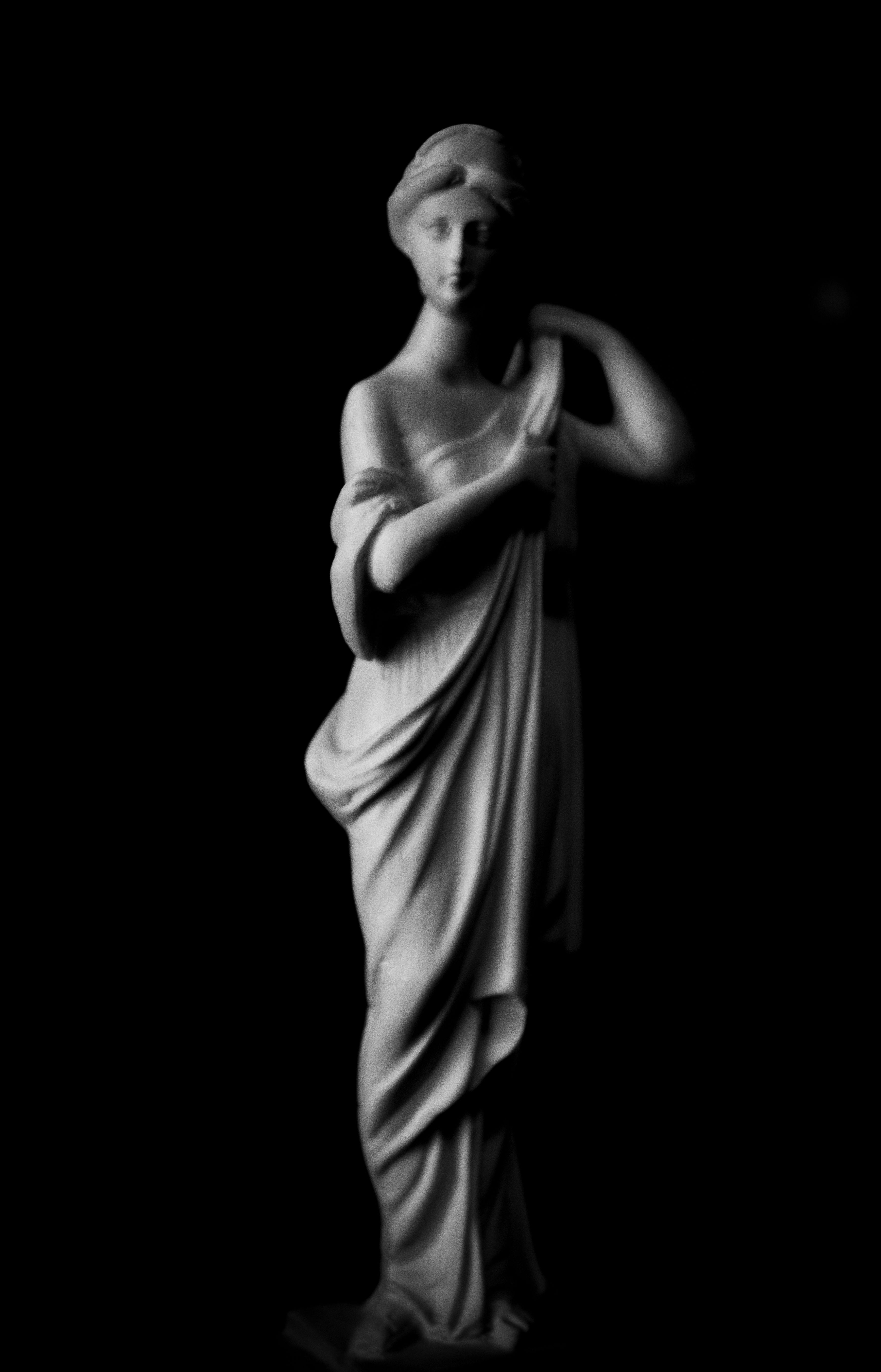 486,184+ Best Free Female figure Stock Photos & Images · 100% Royalty ...