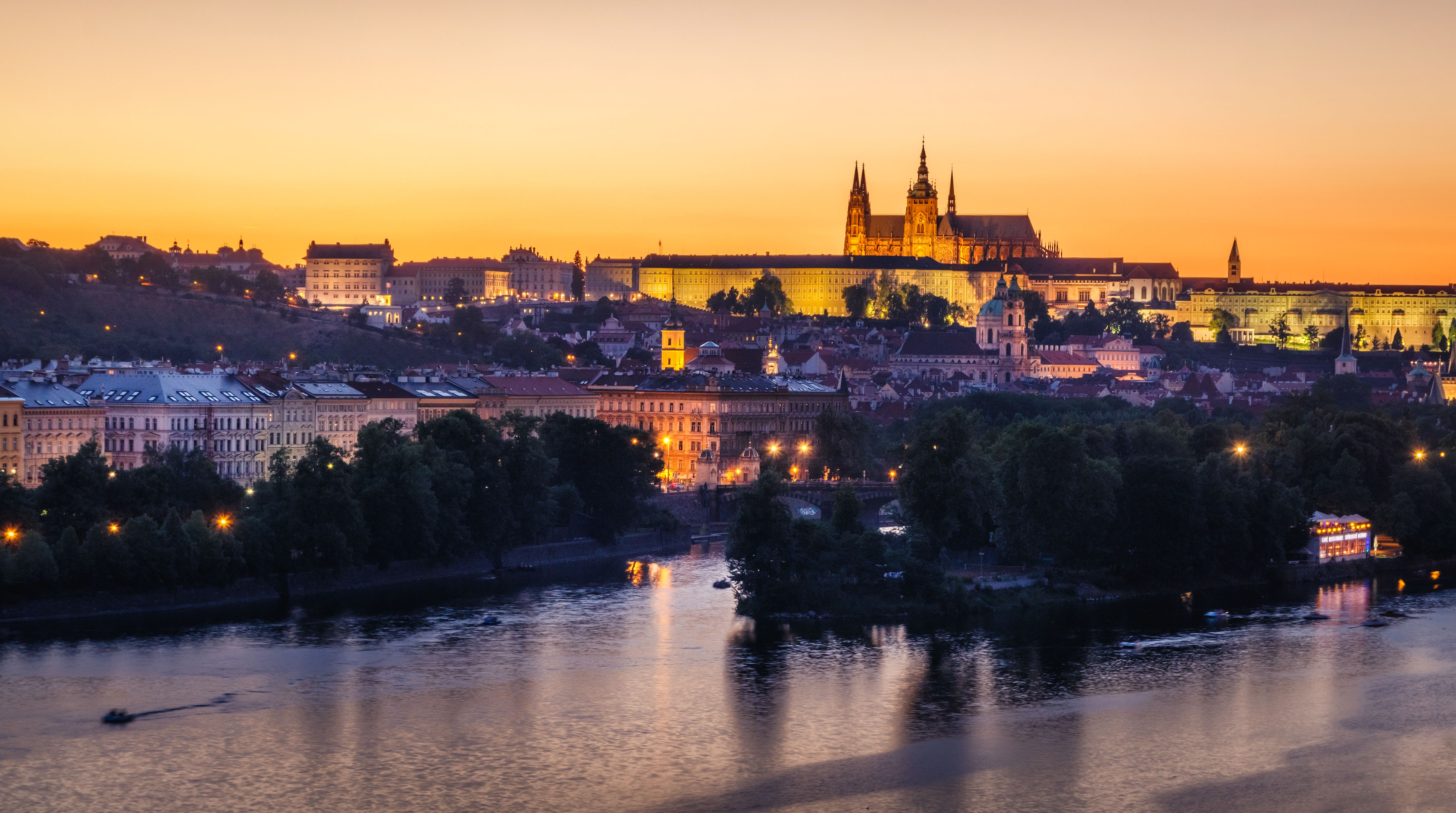 Cityscape of Prague at Dusk · Free Stock Photo