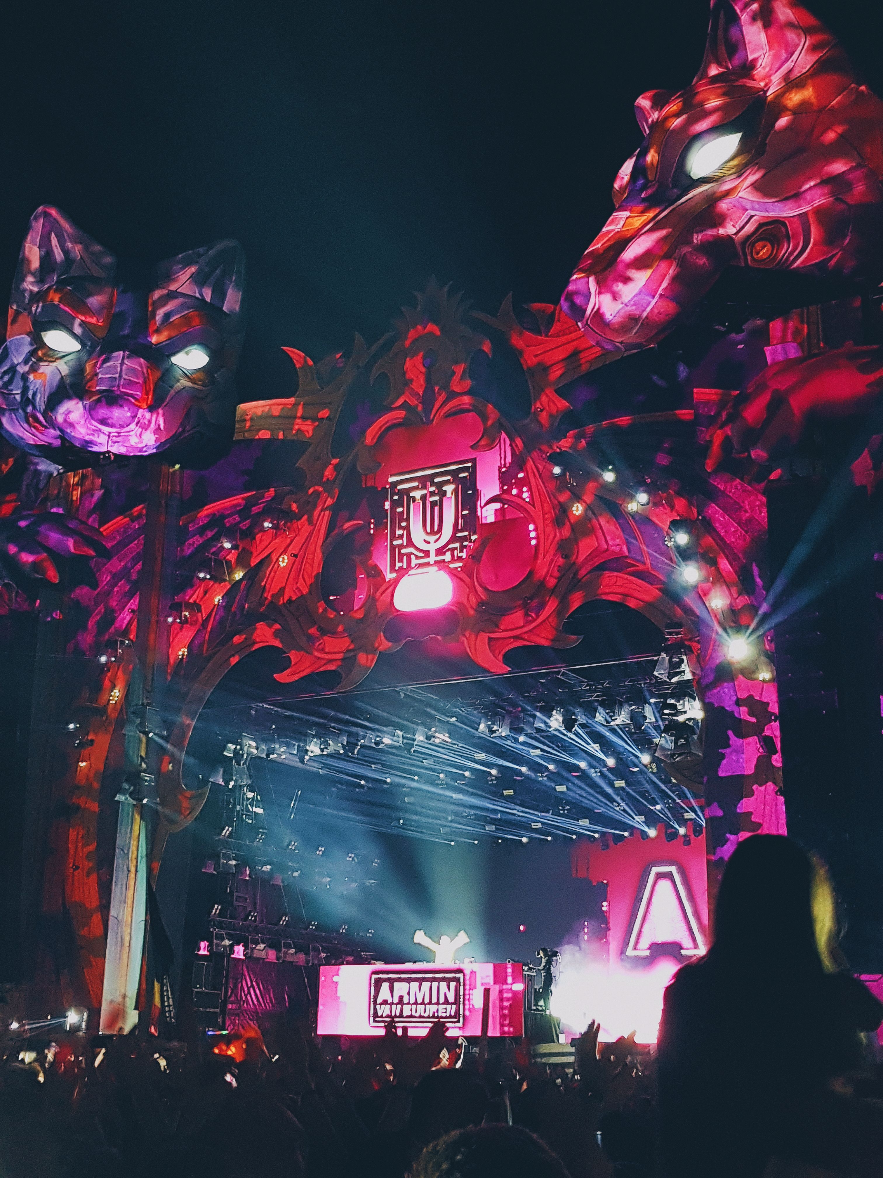Futuristic purple stage of famous music festival Untold · Free Stock Photo