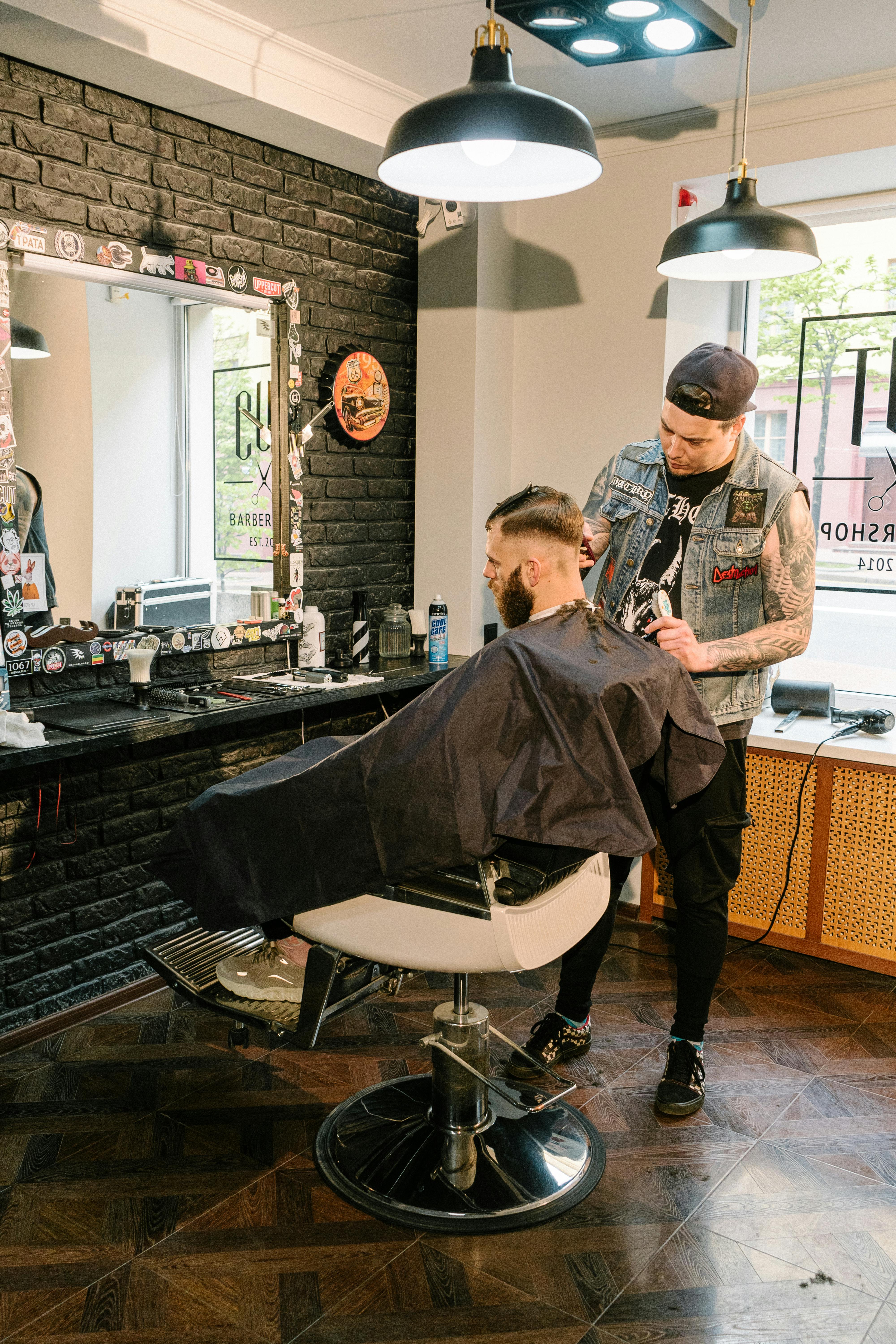Hairdresser and Barber Saloon · Free Stock Photo