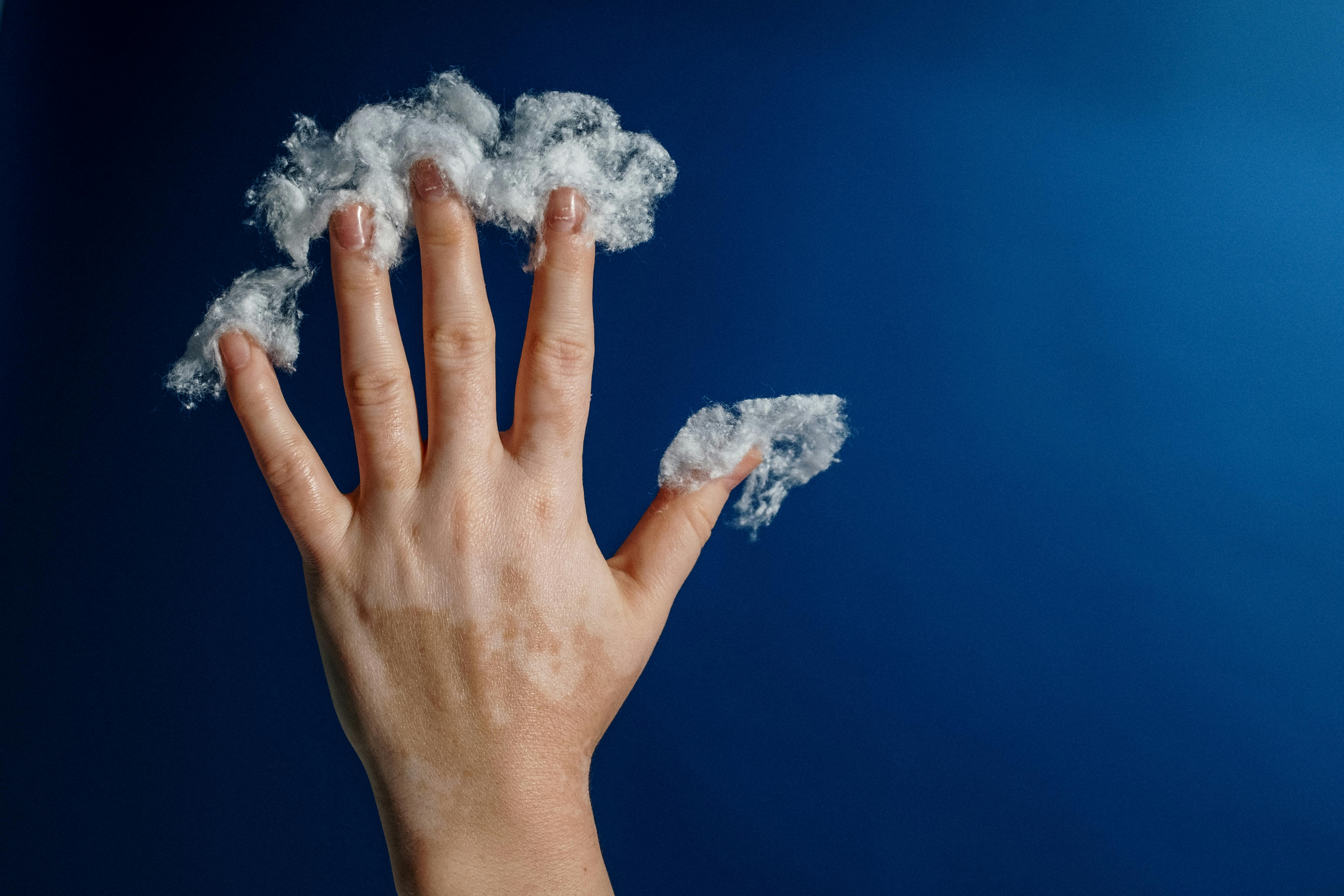 Hand Sign 3 Fingers Verification Photos, Download The BEST Free Hand ...