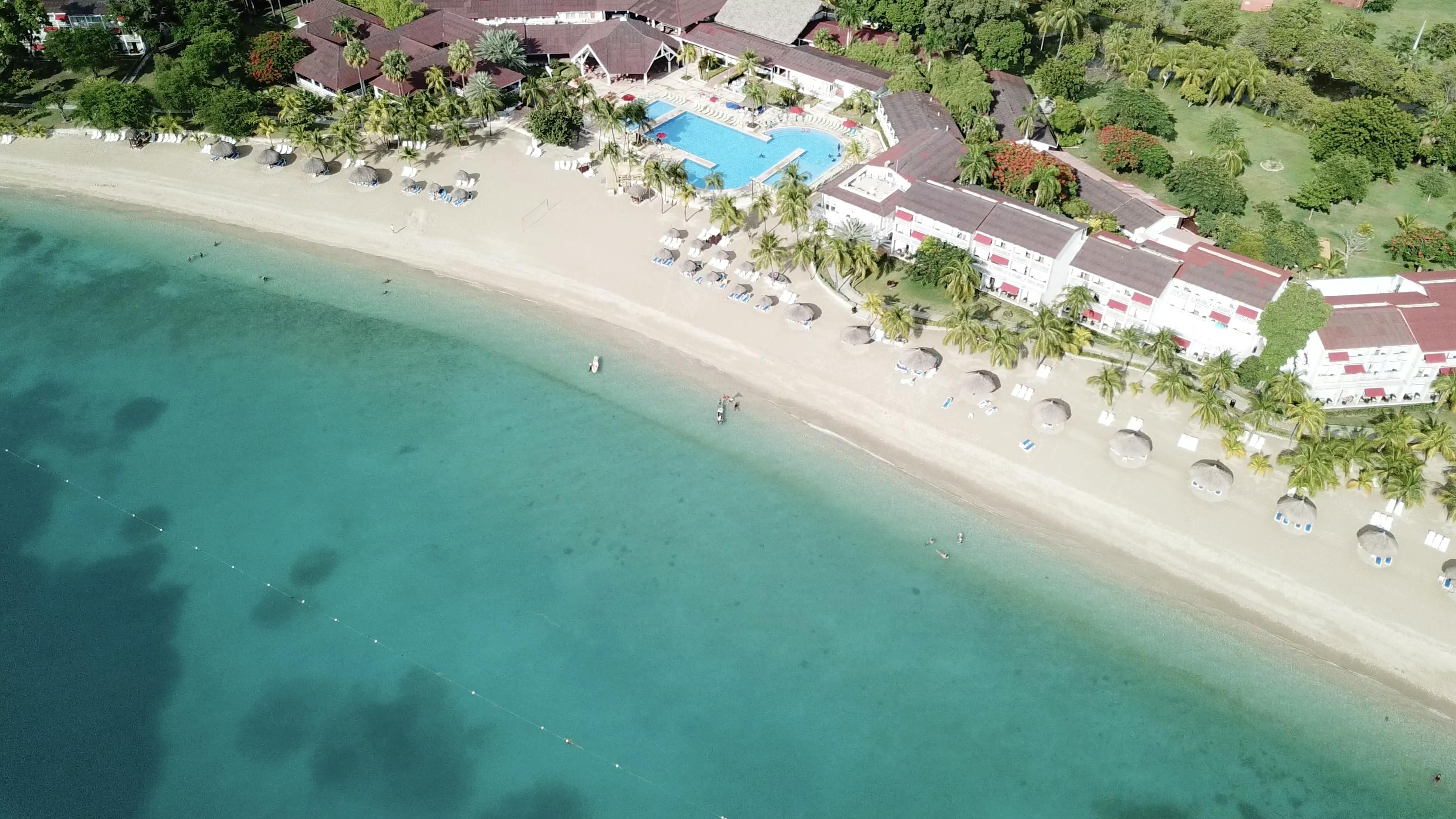 A Beautiful Resort on an Island · Free Stock Photo