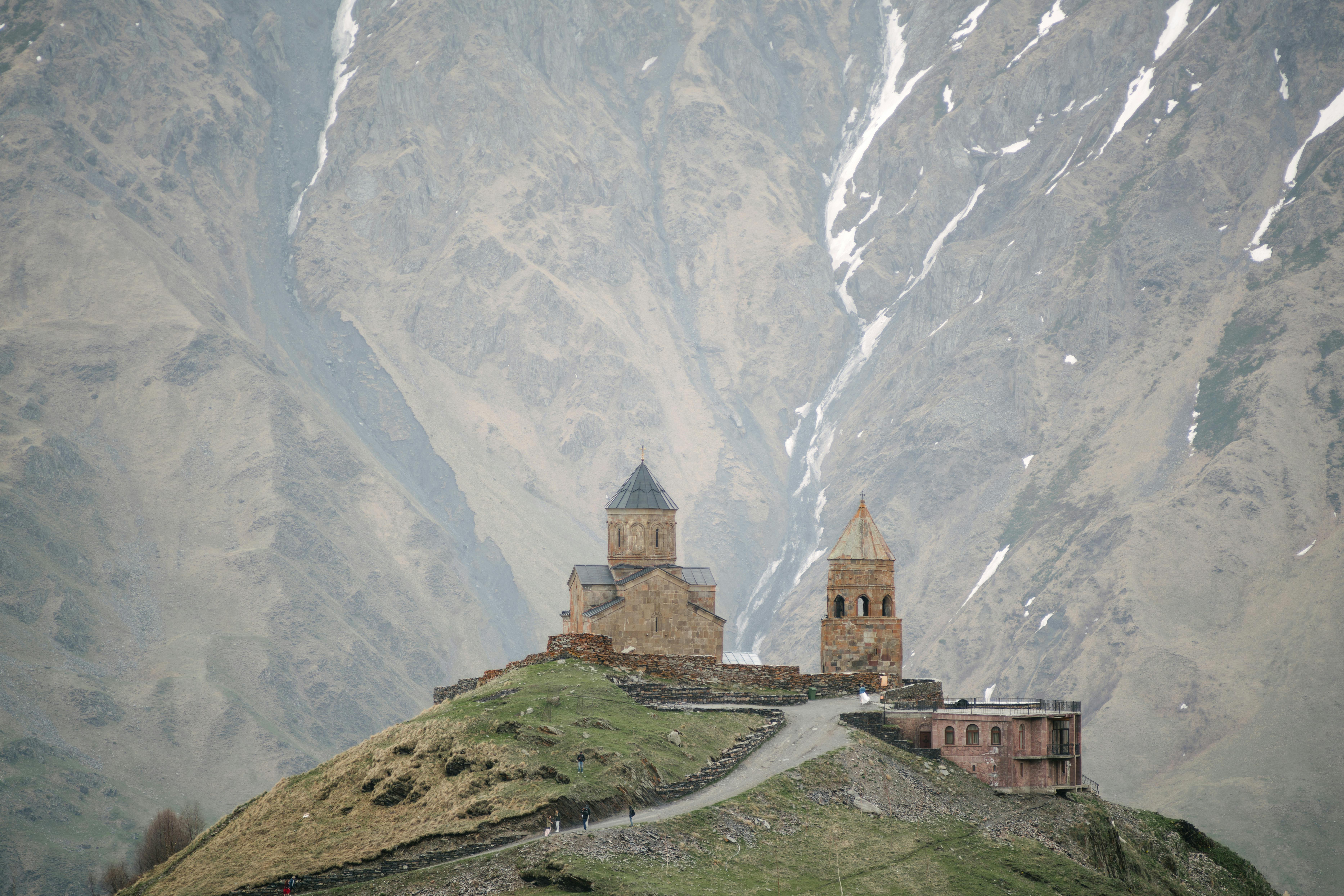 Church on Mountain · Free Stock Photo