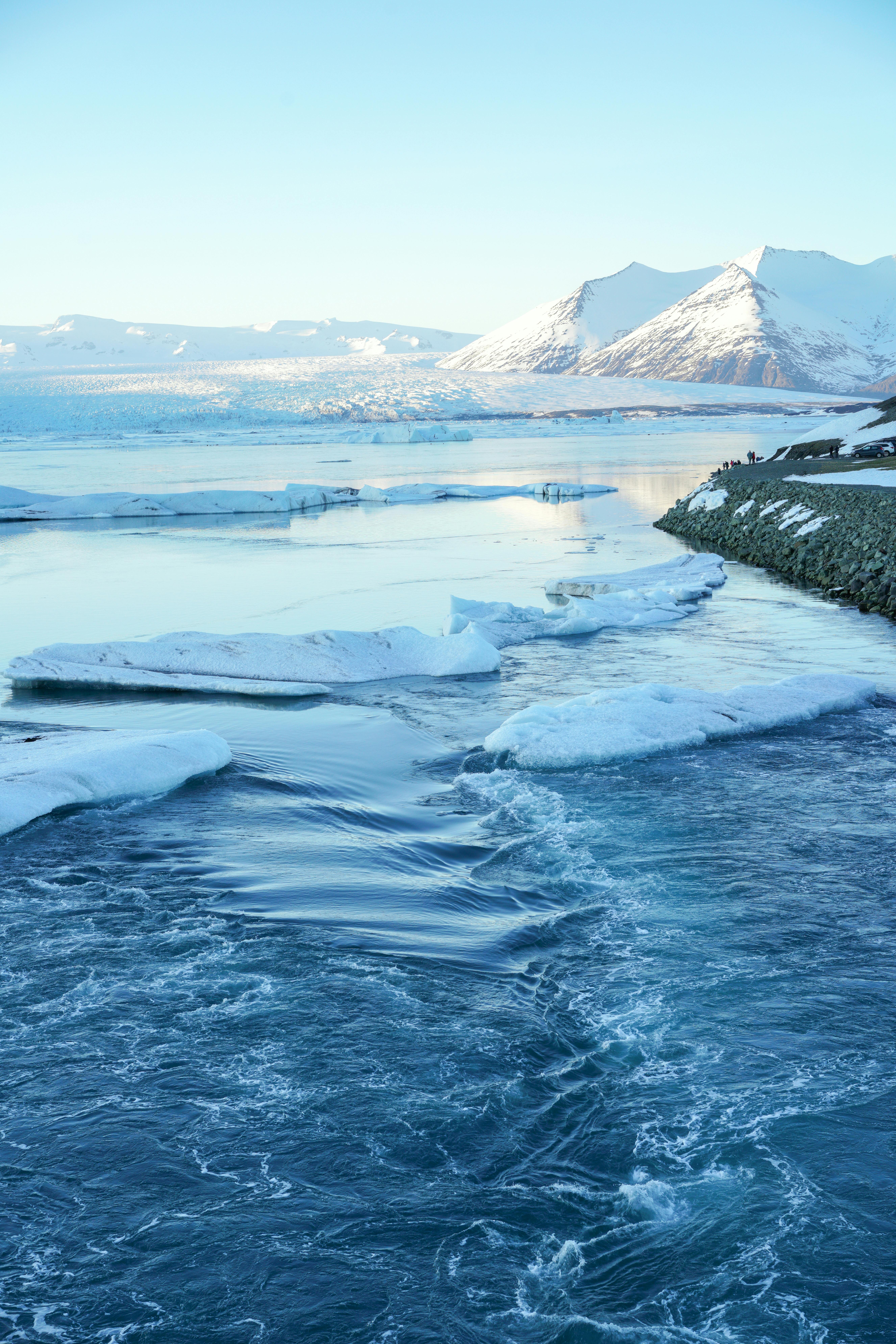 Selective Focus Photography of Blue Dripping Water · Free Stock Photo