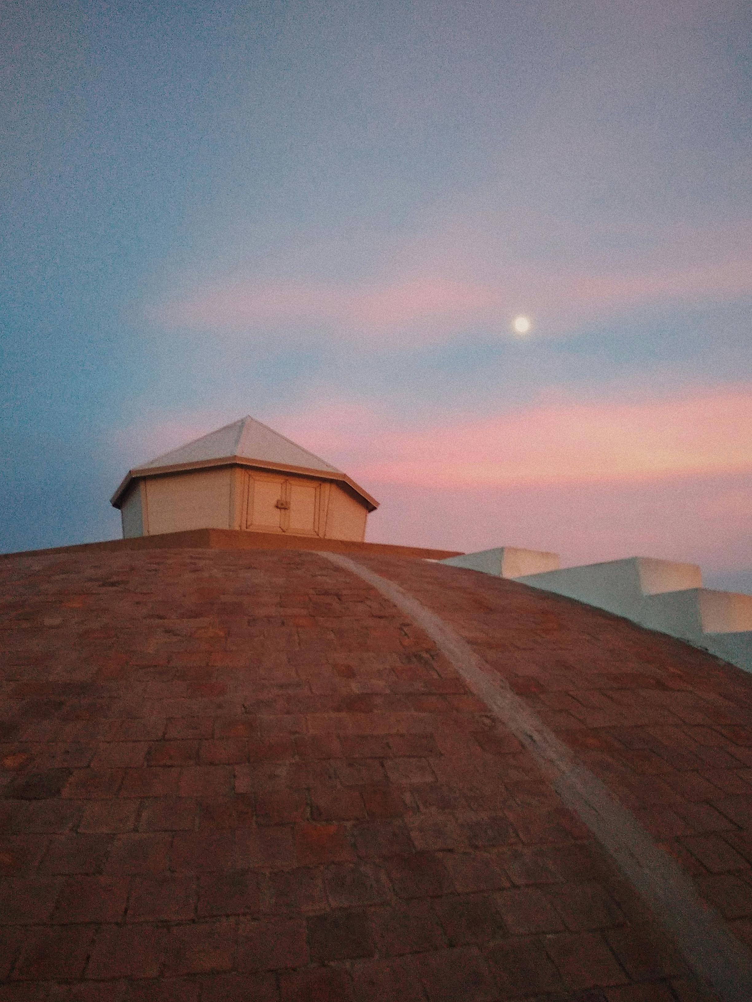 Sea Rooftop Photos, Download The BEST Free Sea Rooftop Stock Photos ...