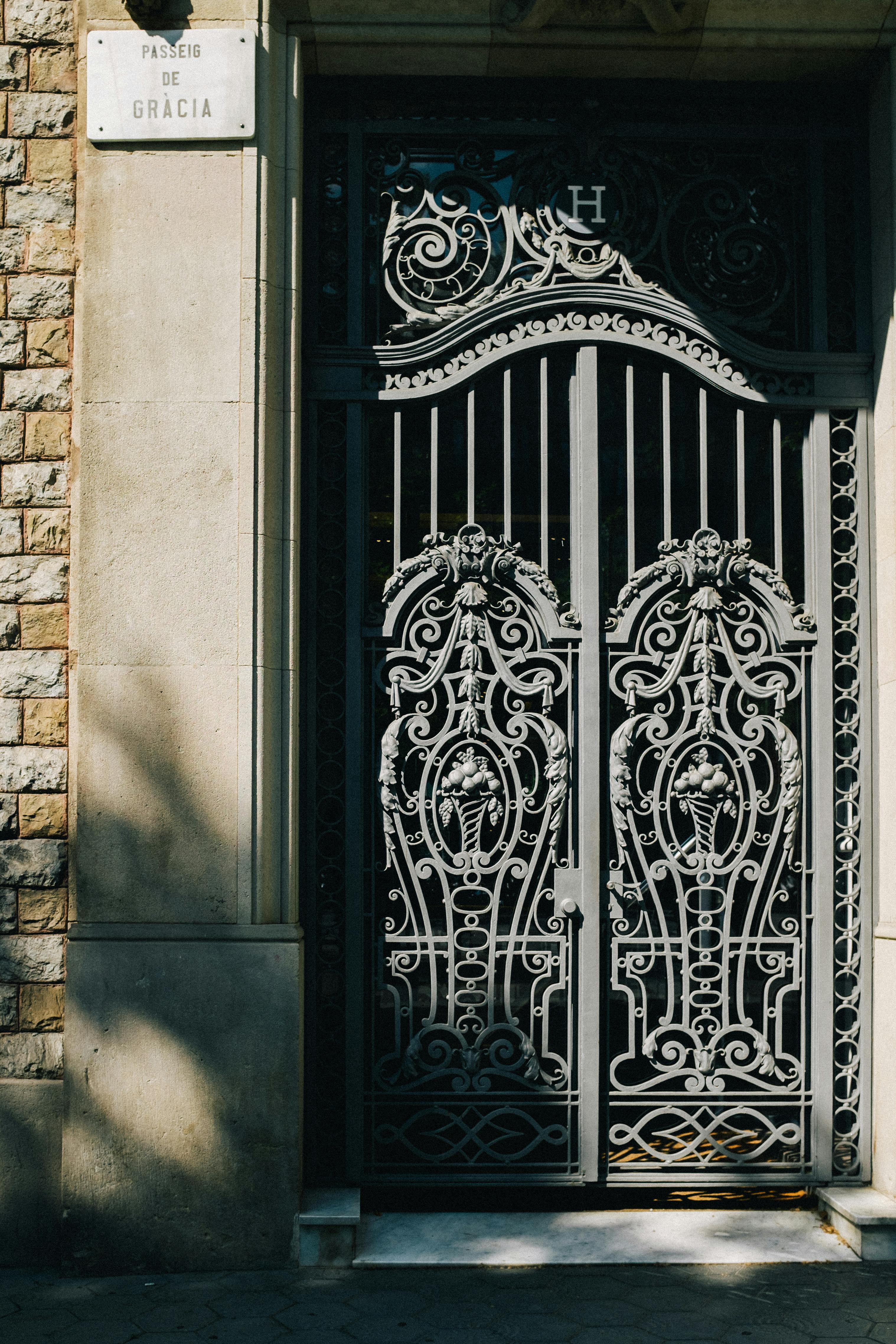 Artistic Frontage Of A Building · Free Stock Photo