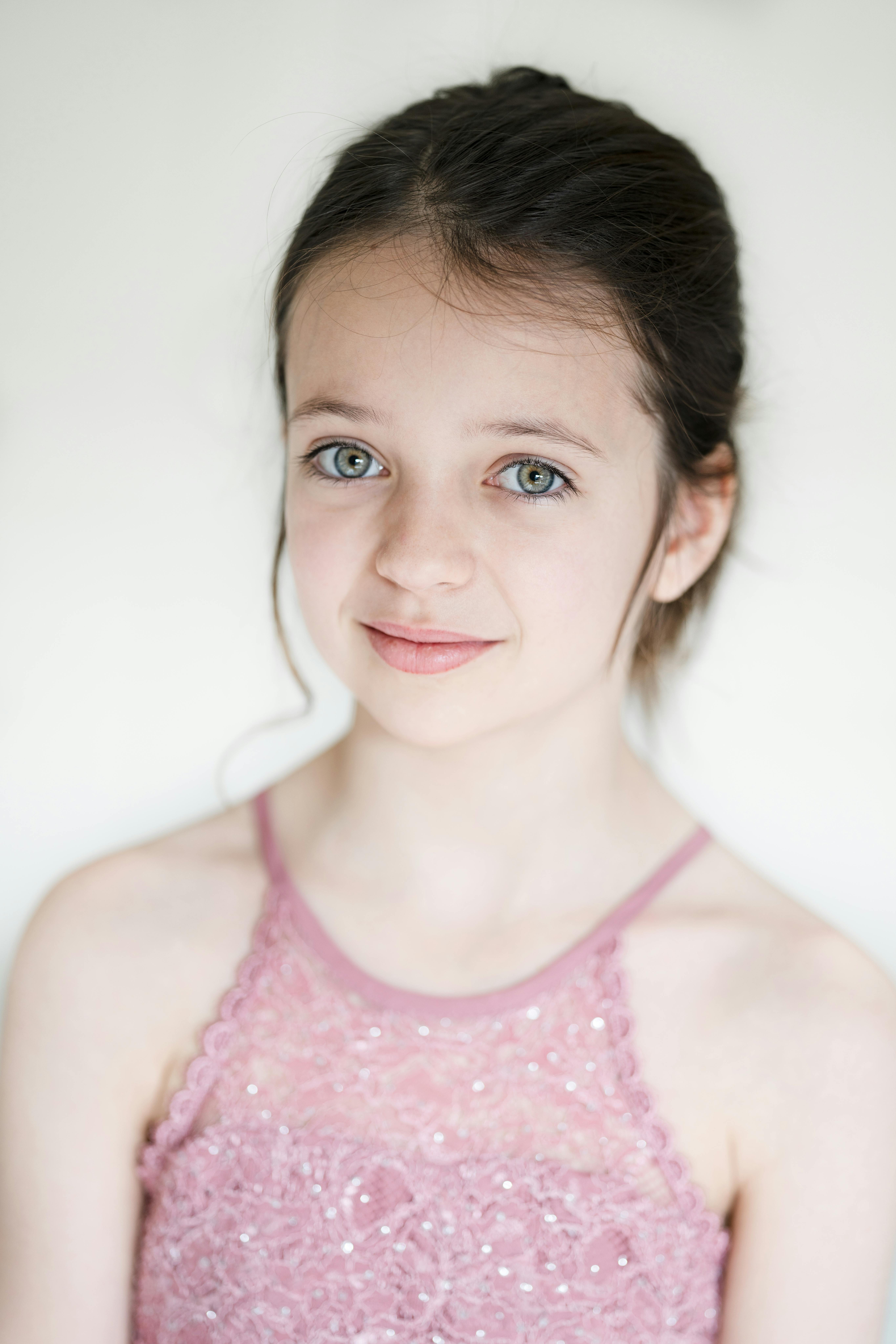 Child Top Models Photos, Download The BEST Free Child Top Models Stock ...