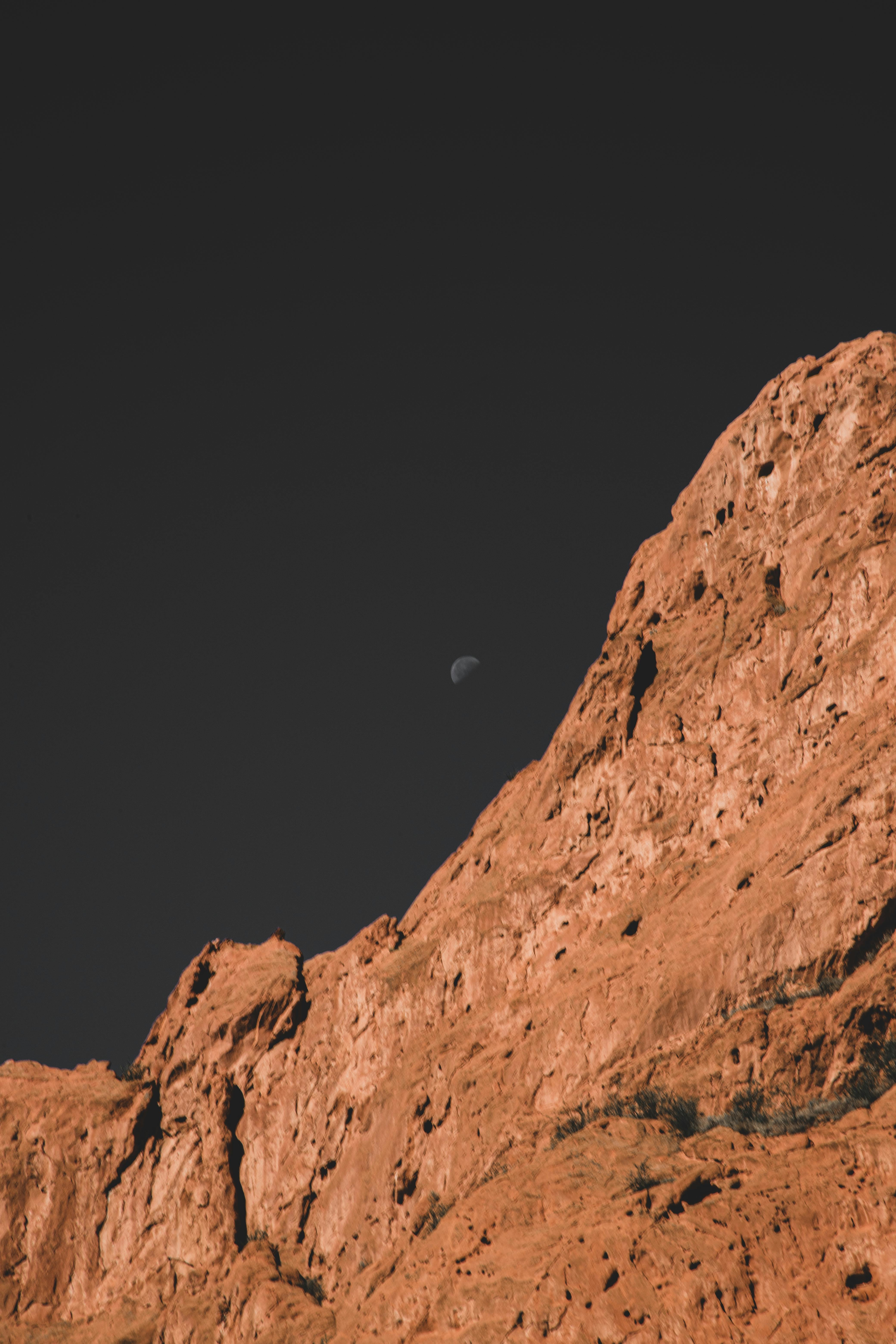 Brown Rock Formation · Free Stock Photo