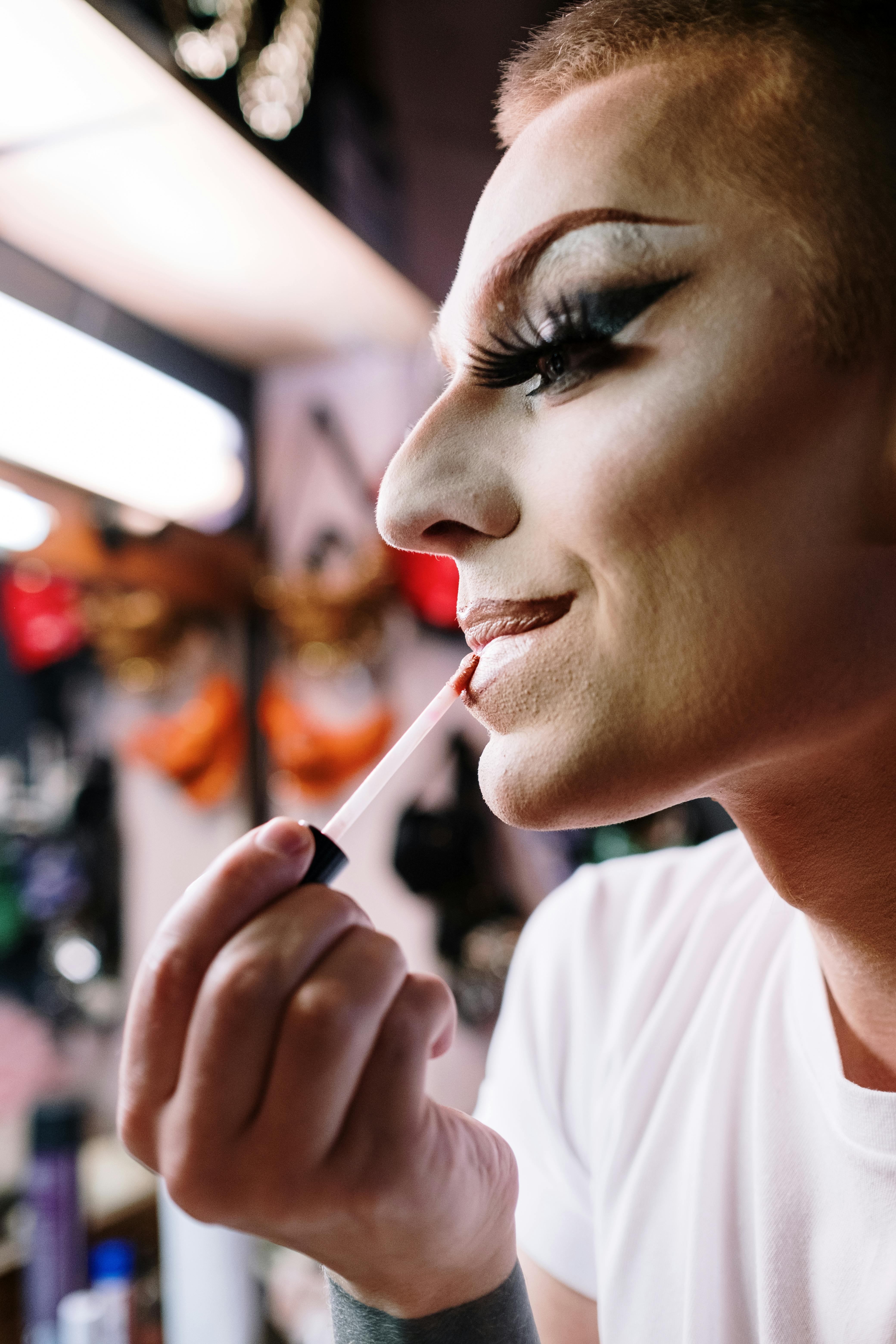 Drag Queen Applying Makeup · Free Stock Photo