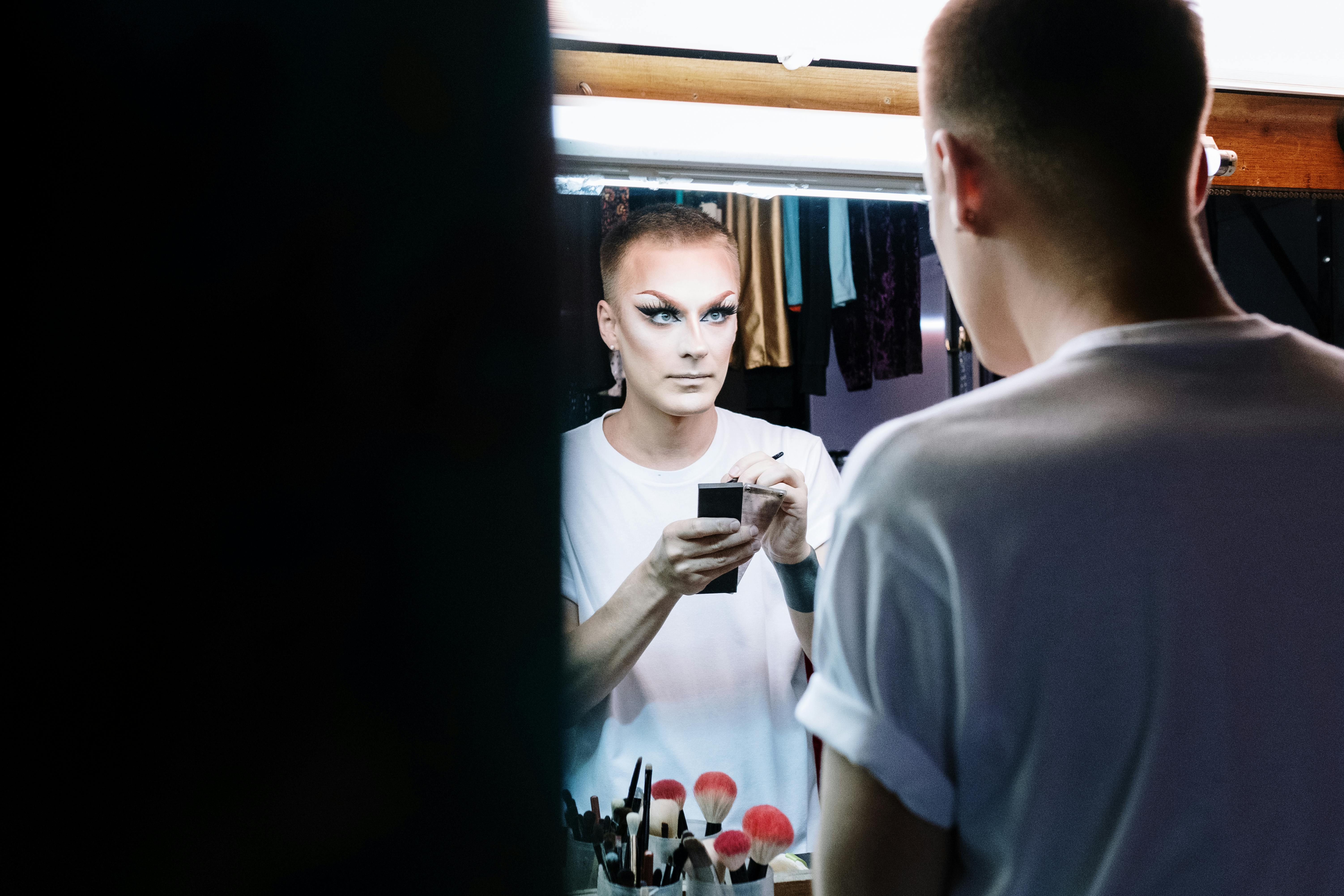 Drag Queen Getting Ready In a Dressing Room · Free Stock Photo