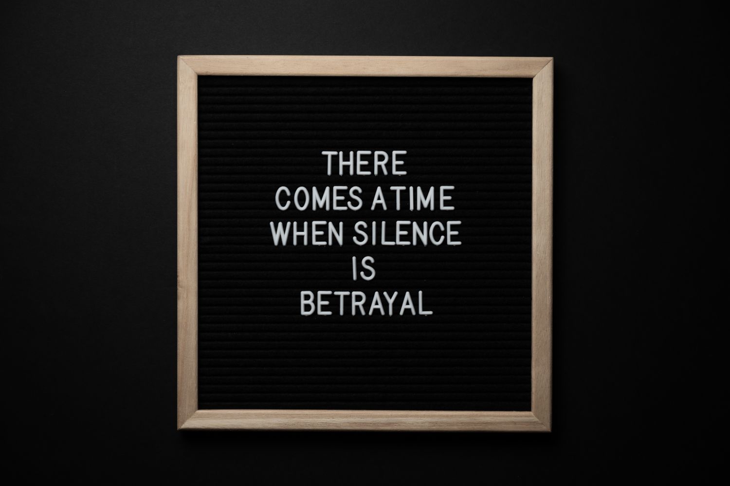 Betrayal Illustration Photos, Download The BEST Free Betrayal ...