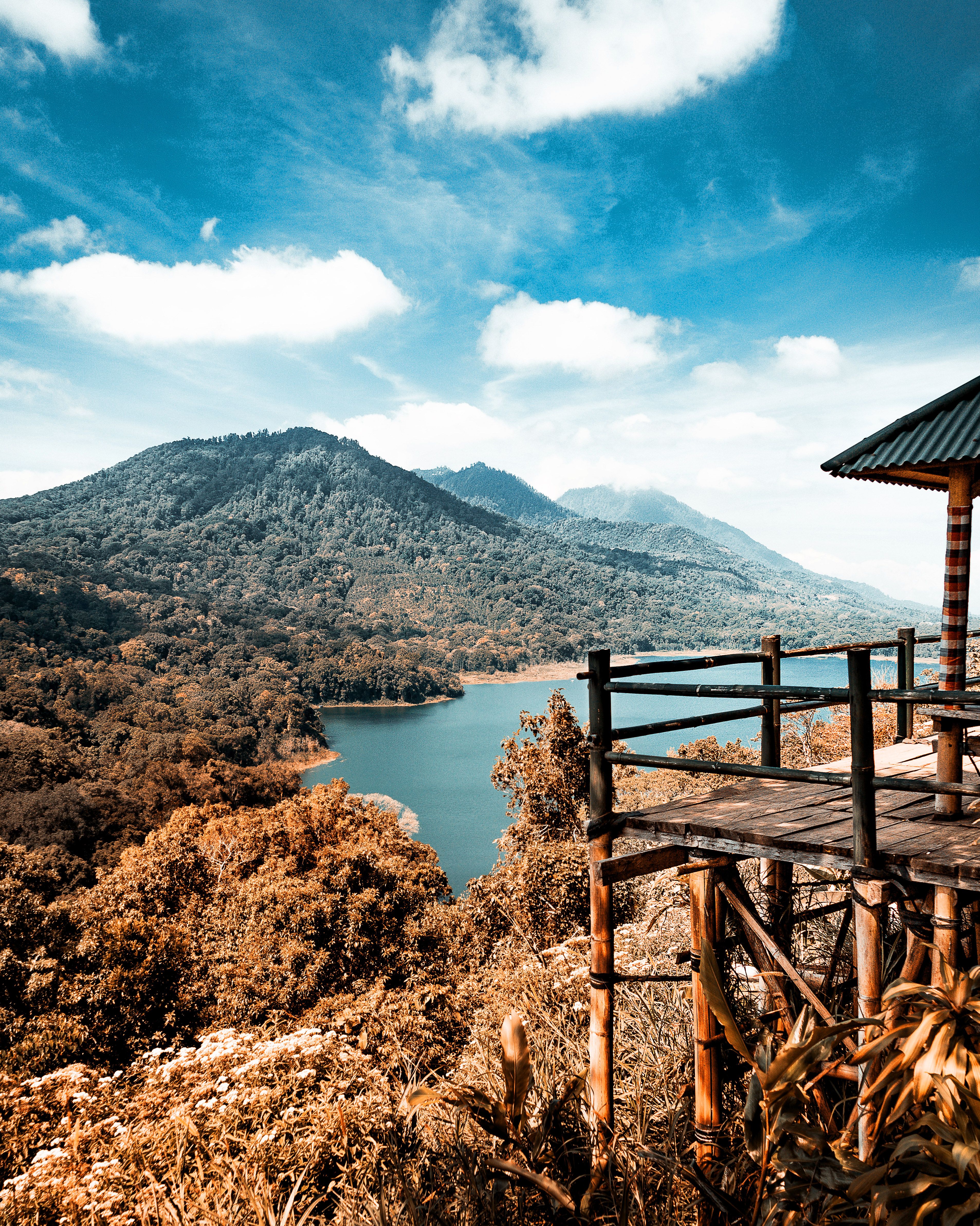 Mountains Towering over Sea · Free Stock Photo