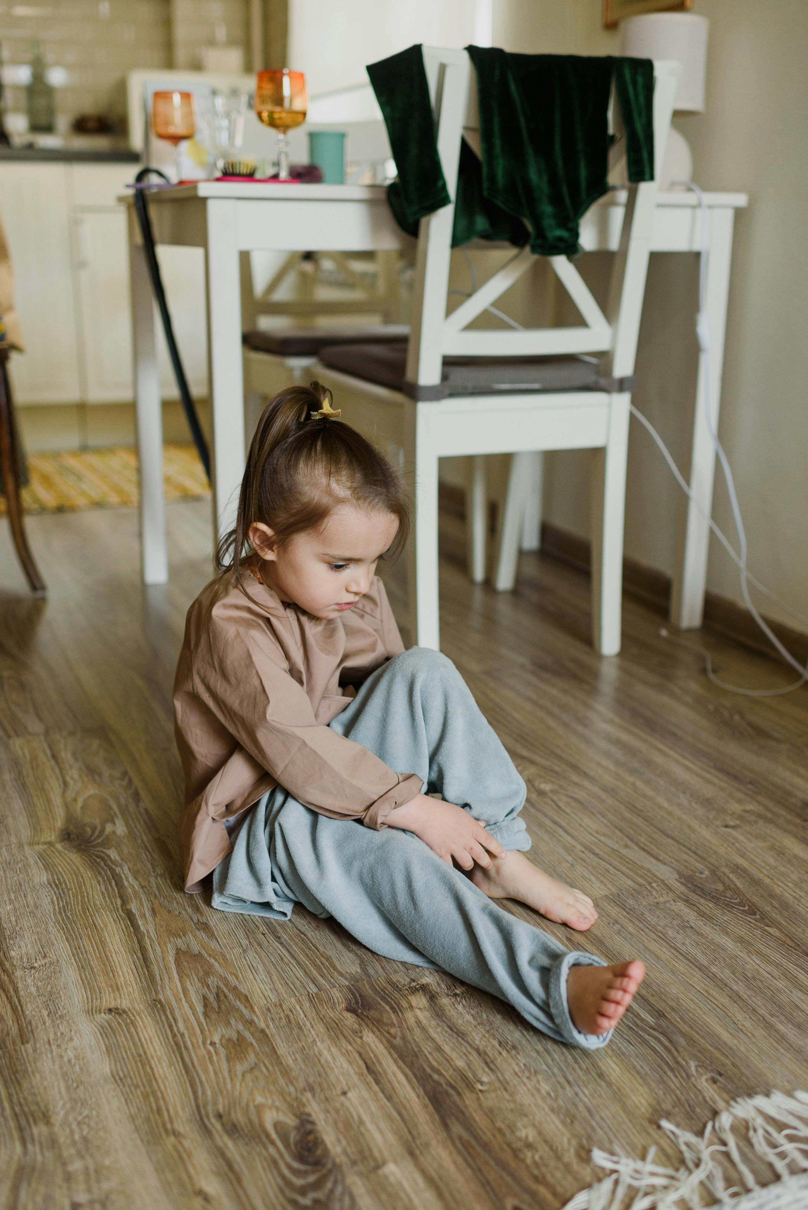 Puts Chair On Table Photos, Download The BEST Free Puts Chair On Table ...