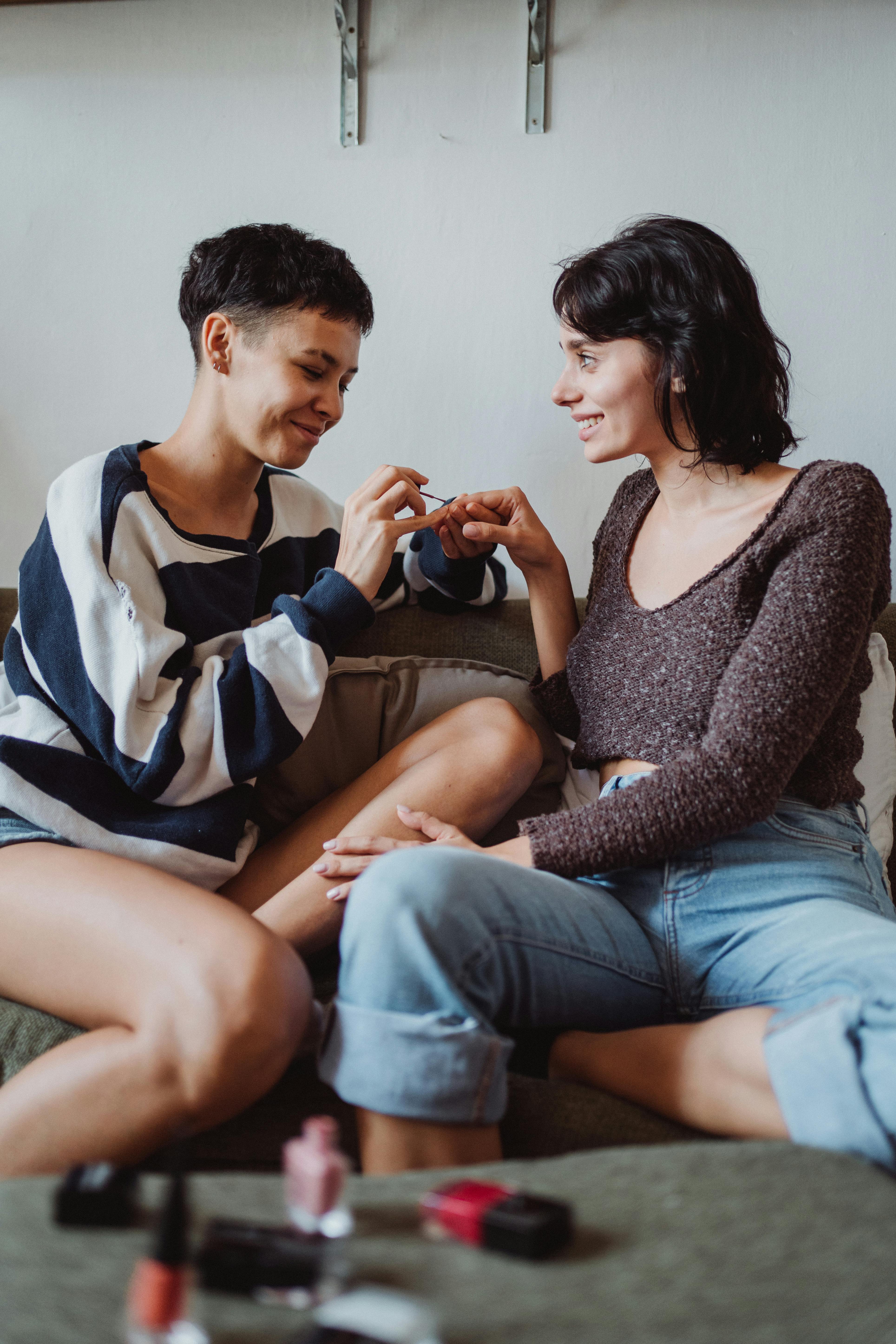 Sharing Laughter Photos, Download The BEST Free Sharing Laughter Stock ...