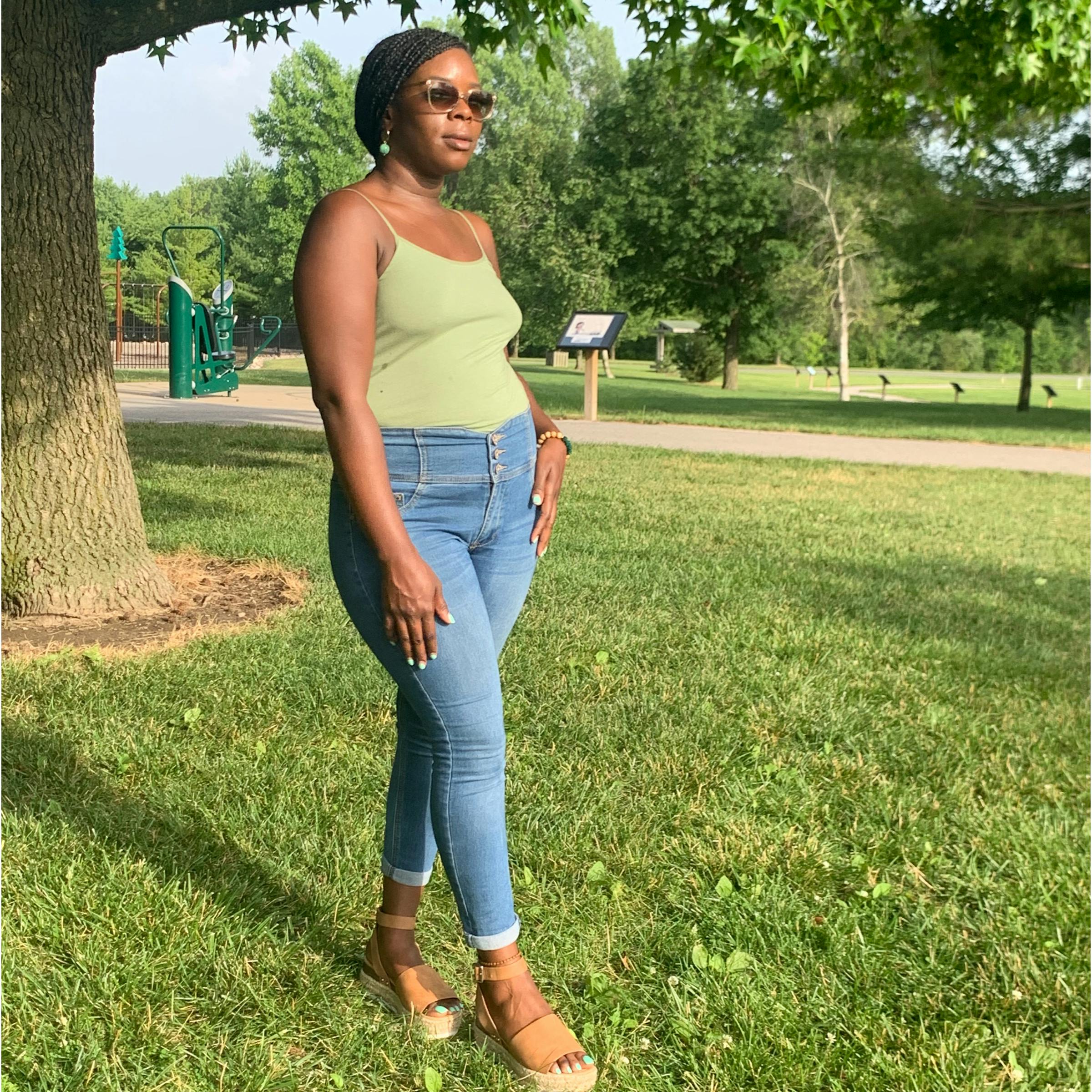 April Johnson - 写真