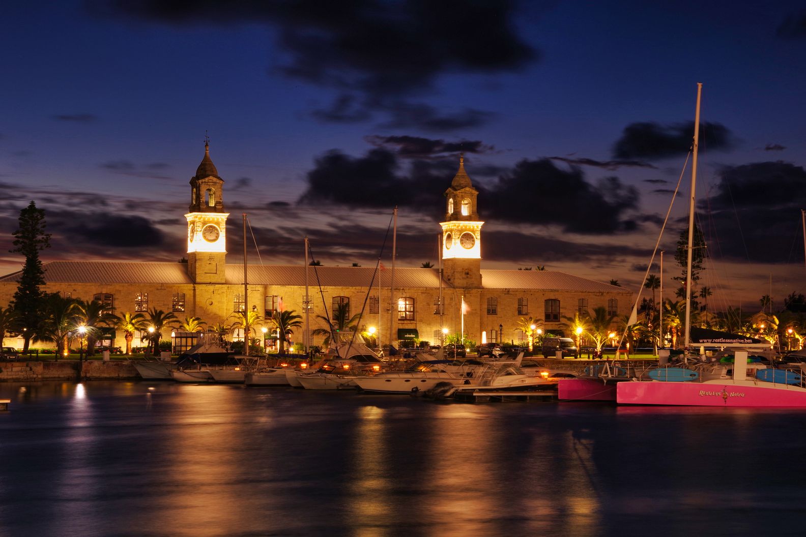 Bermuda Insurance Companies: Key Features and Overview