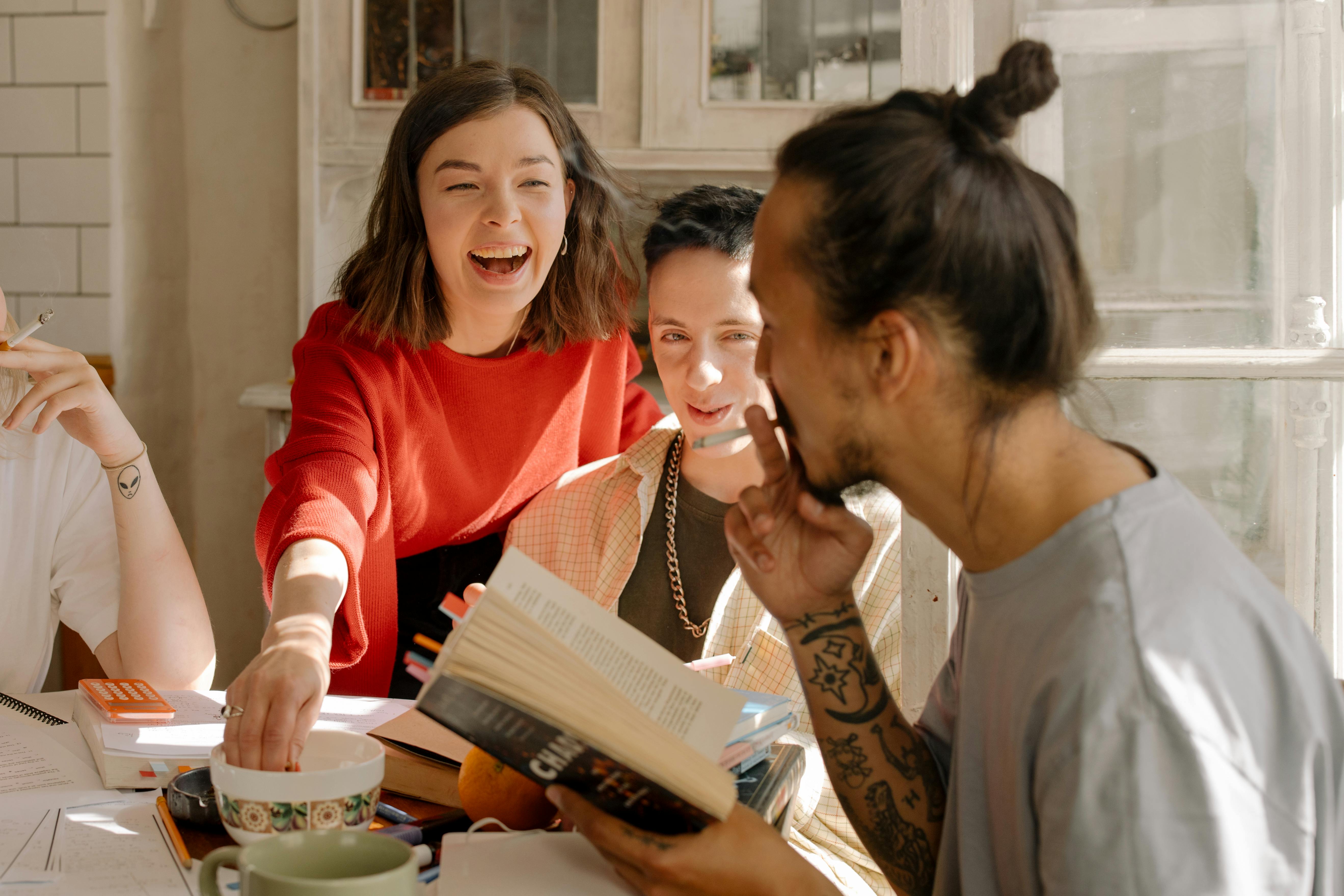 Happy Smoking Photos, Download The BEST Free Happy Smoking Stock Photos ...