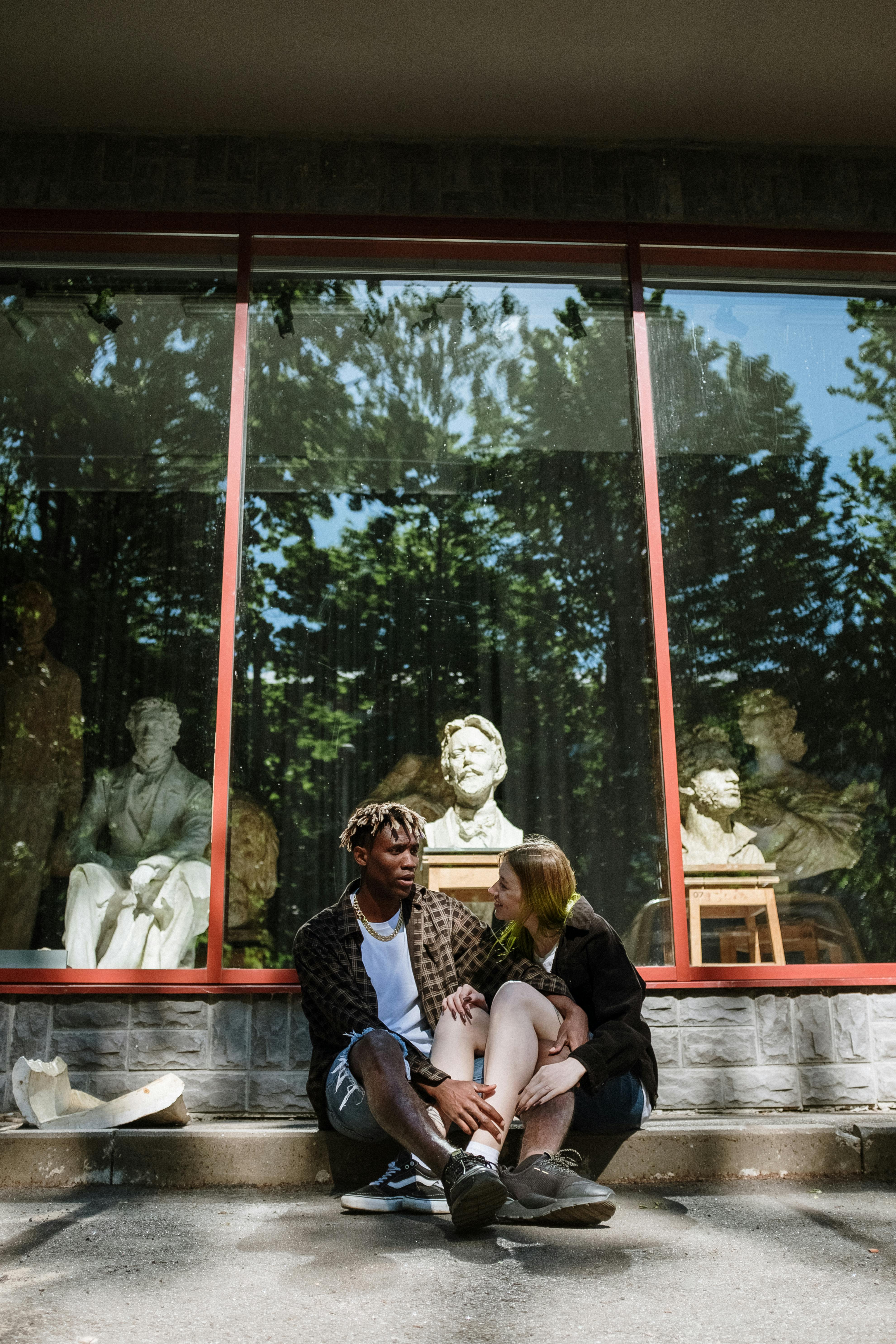 Museum Talk Photos, Download The BEST Free Museum Talk Stock Photos ...